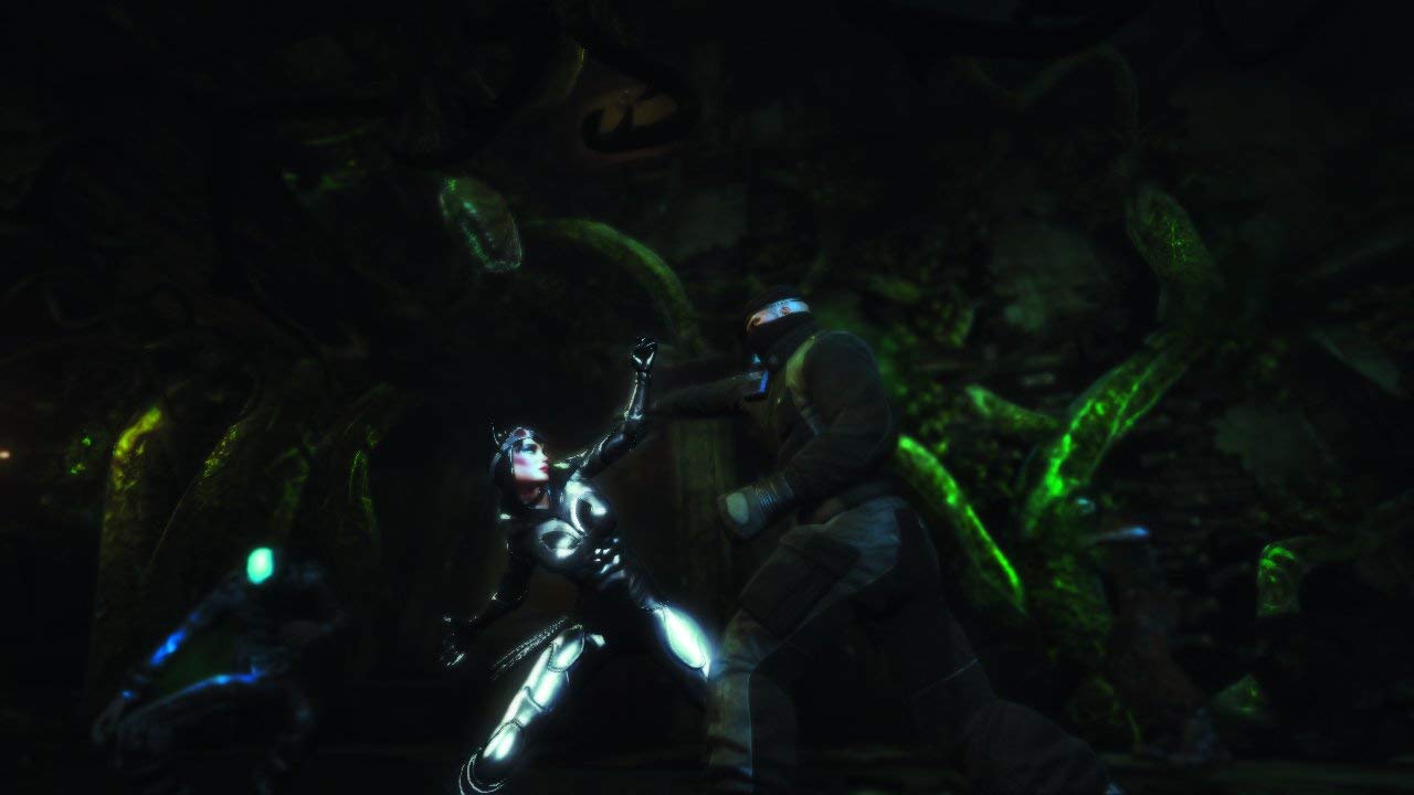 Batman Arkham City: Armored Edition (Renewed)