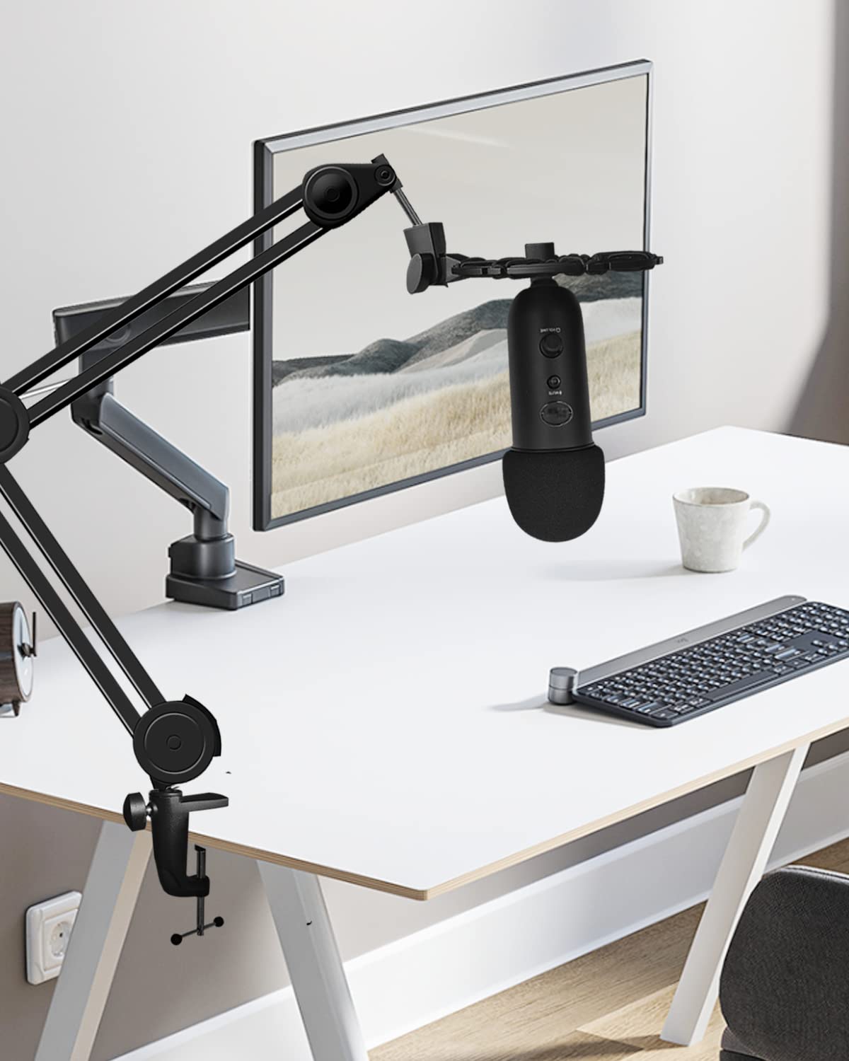 Boseen Shock Mount Compatible With Blue Yeti, Blue Yeti Pro and Blue Snowball Microphones, Eliminates Noises and Vibration Black/Champagne