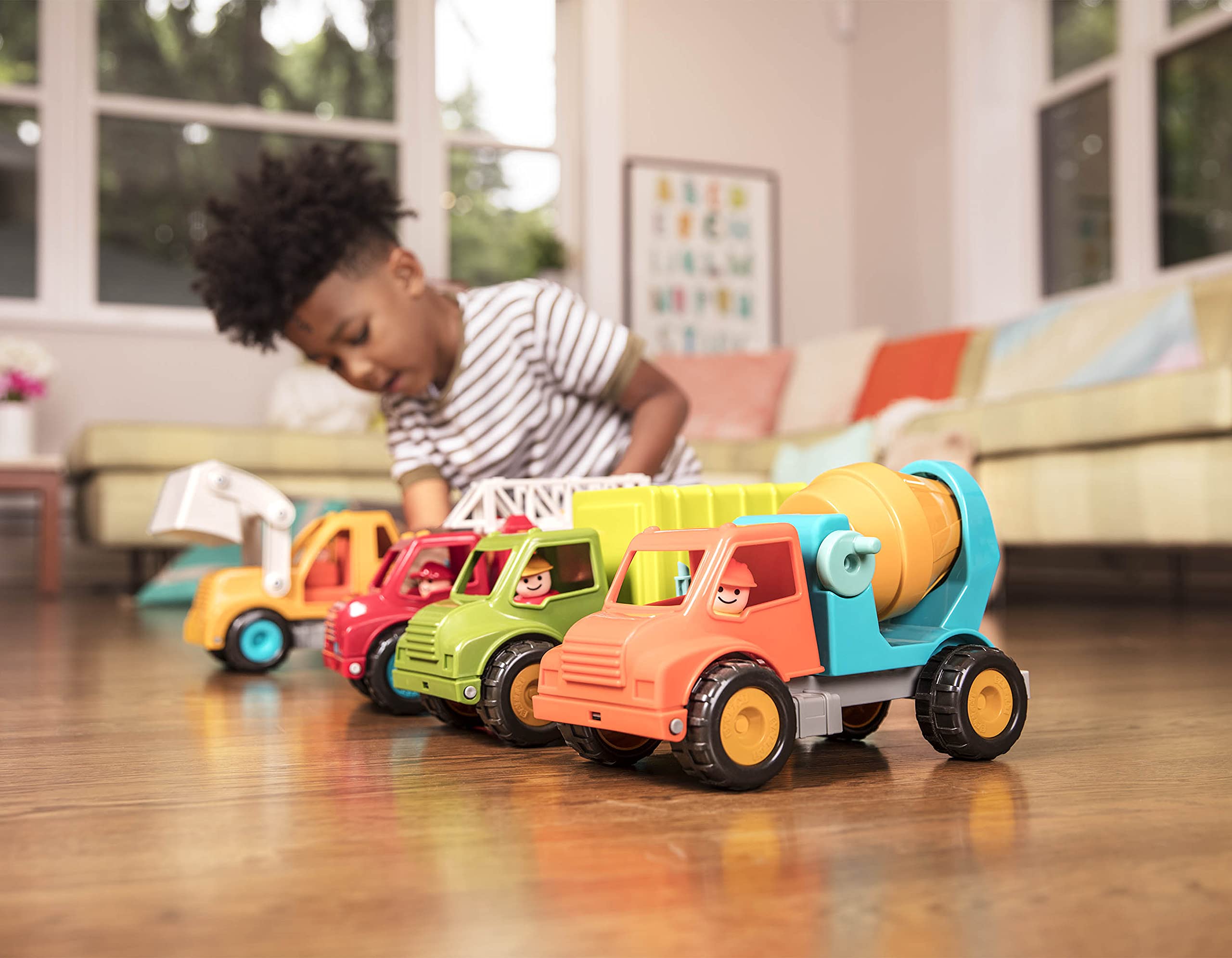 Battat – Toy Fire Truck & Figures – Classic Toddler Trucks – Red Fire Engine Toy – Soft Rubber Wheels – 18 Months + – Fire Engine