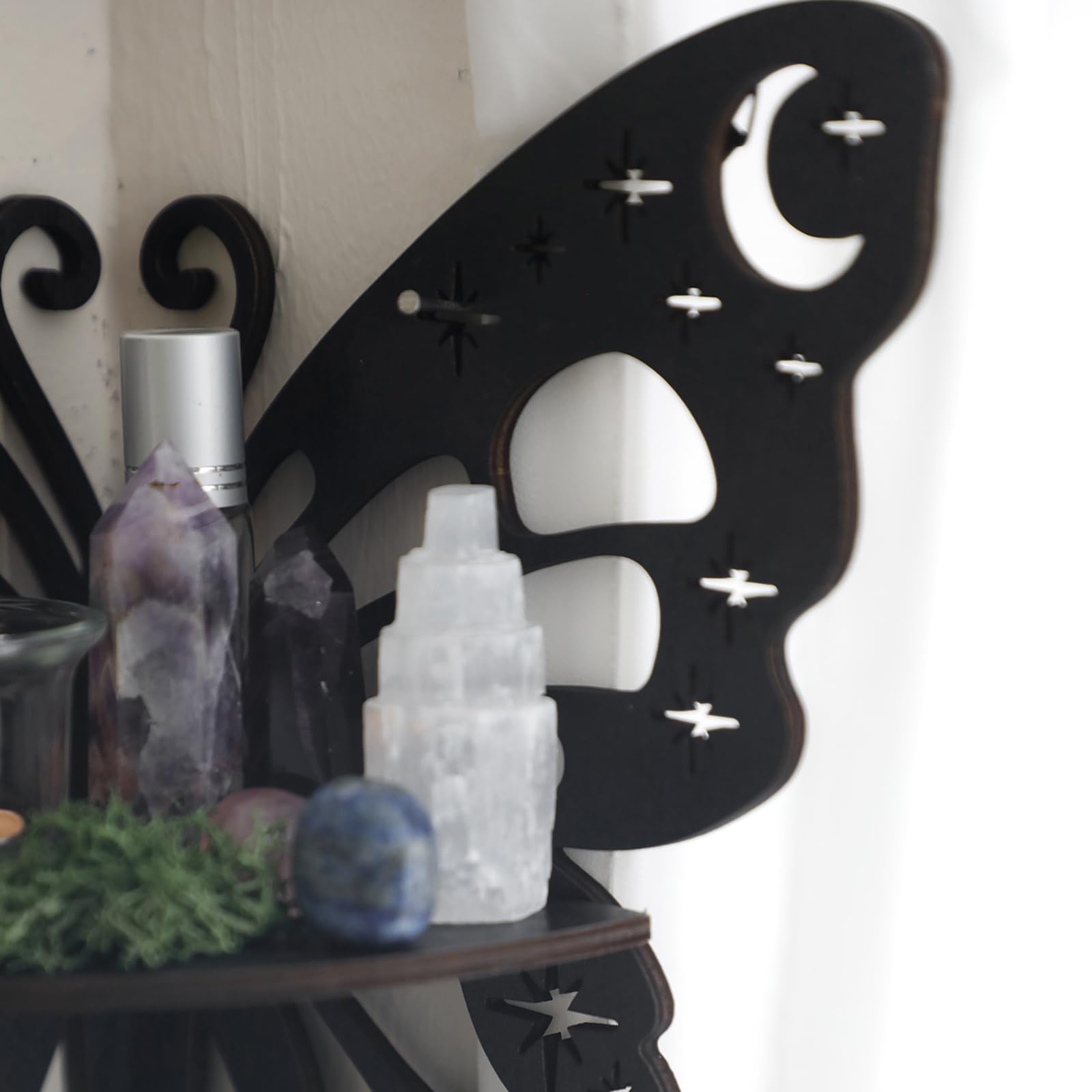 Artilady Butterfly Crystal Shelf - 2 PCS Black Wall Corner Shelf Crystal Display Shelf Floating Shelves for Bedrooms Boho Cute Bathroom Kitchen Office Living Room Decor Aesthetic Witchy Gift
