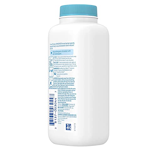Johnson's Baby Powder with Naturally Derived Cornstarch Aloe & Vitamin E, Hypoallergenic 15 Ounces (Pack of 3)
