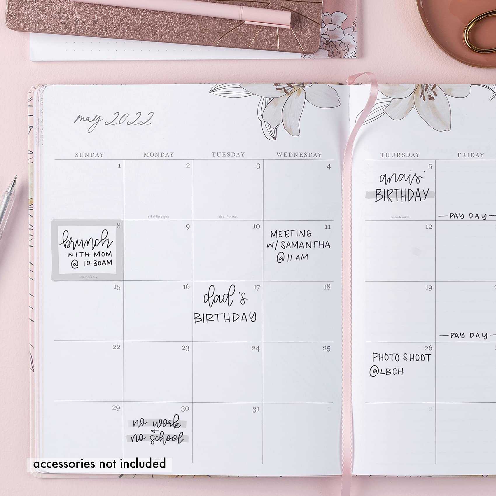 8” x 10” 12 Month Soft Bound Life Planner ( Jan 2022 – Dec 2022 ) – Flora Blush + Flora Interior Pages. Vertical Weekly and Monthly Agenda by Erin Condren.