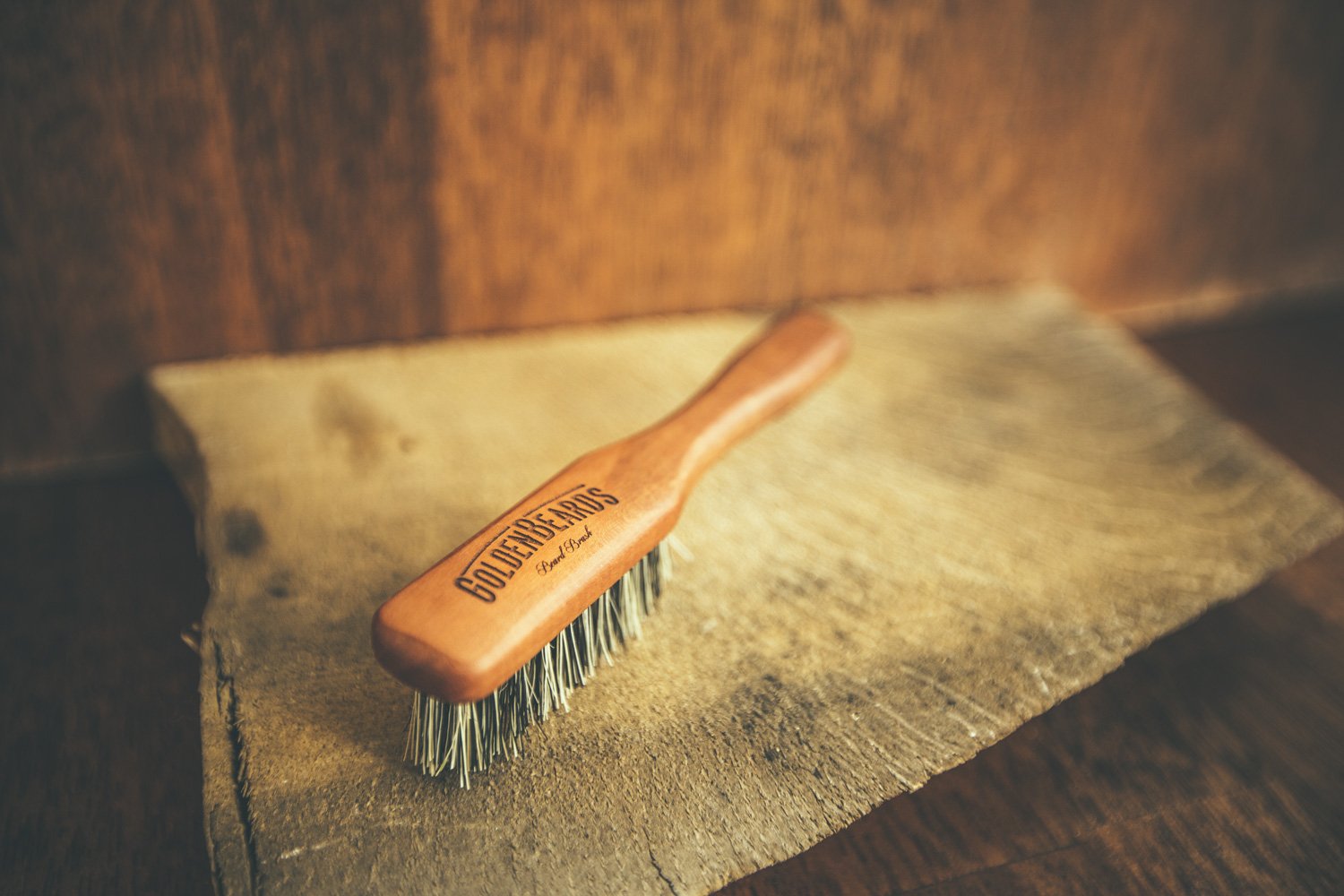 Golden Beards Vegan Beard Brush - Beard Brush Natural Vegetal Bristles - Tampico Bristles made in Germany