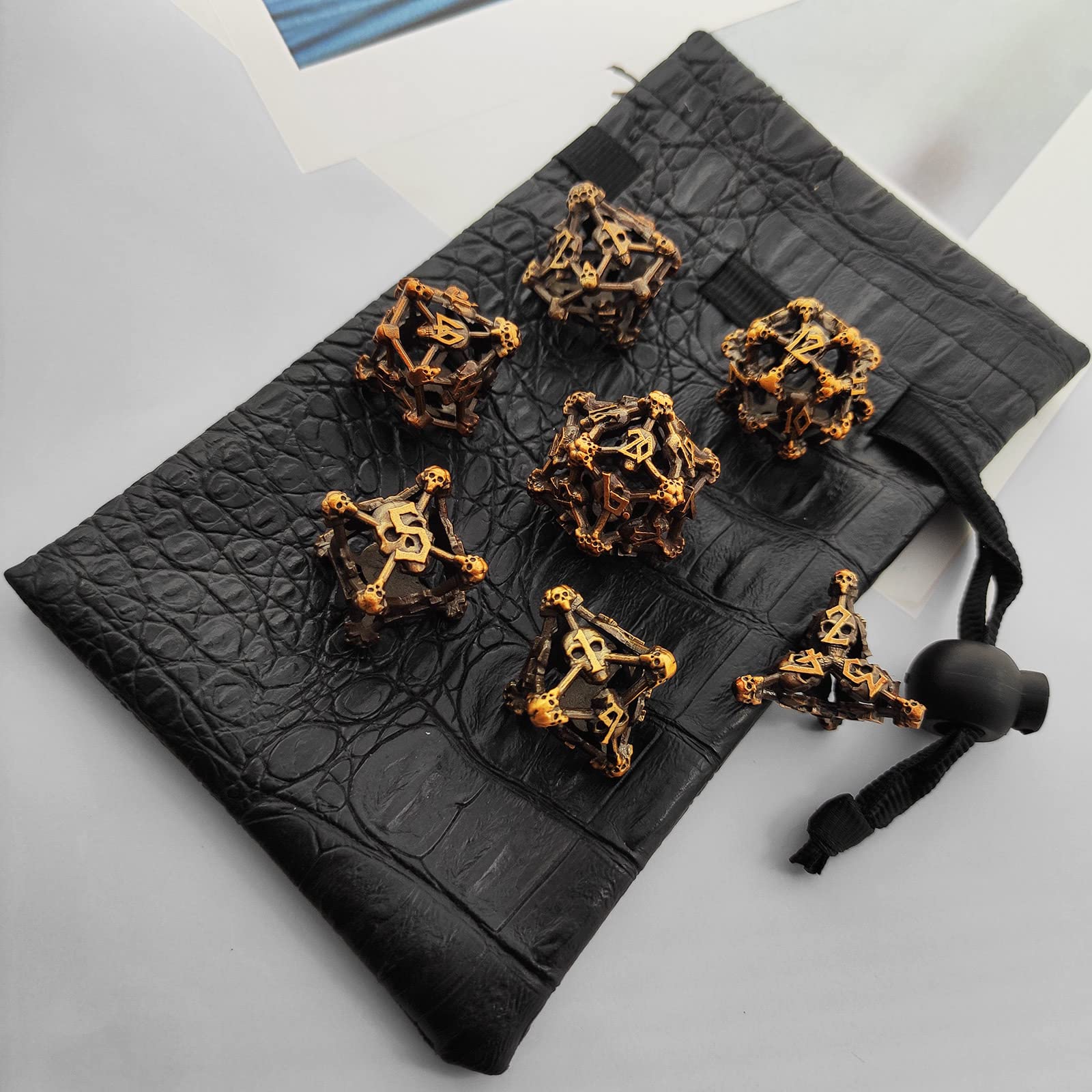 AJKDEUIH DND Dice Set Metal Hollow Skull D&D Dungeons and Dragons Gifts D20 Polyhedral D and D Dice Bag RPG MTG Role Playing Pathfinder Table Card Games Accessories -bloodstain