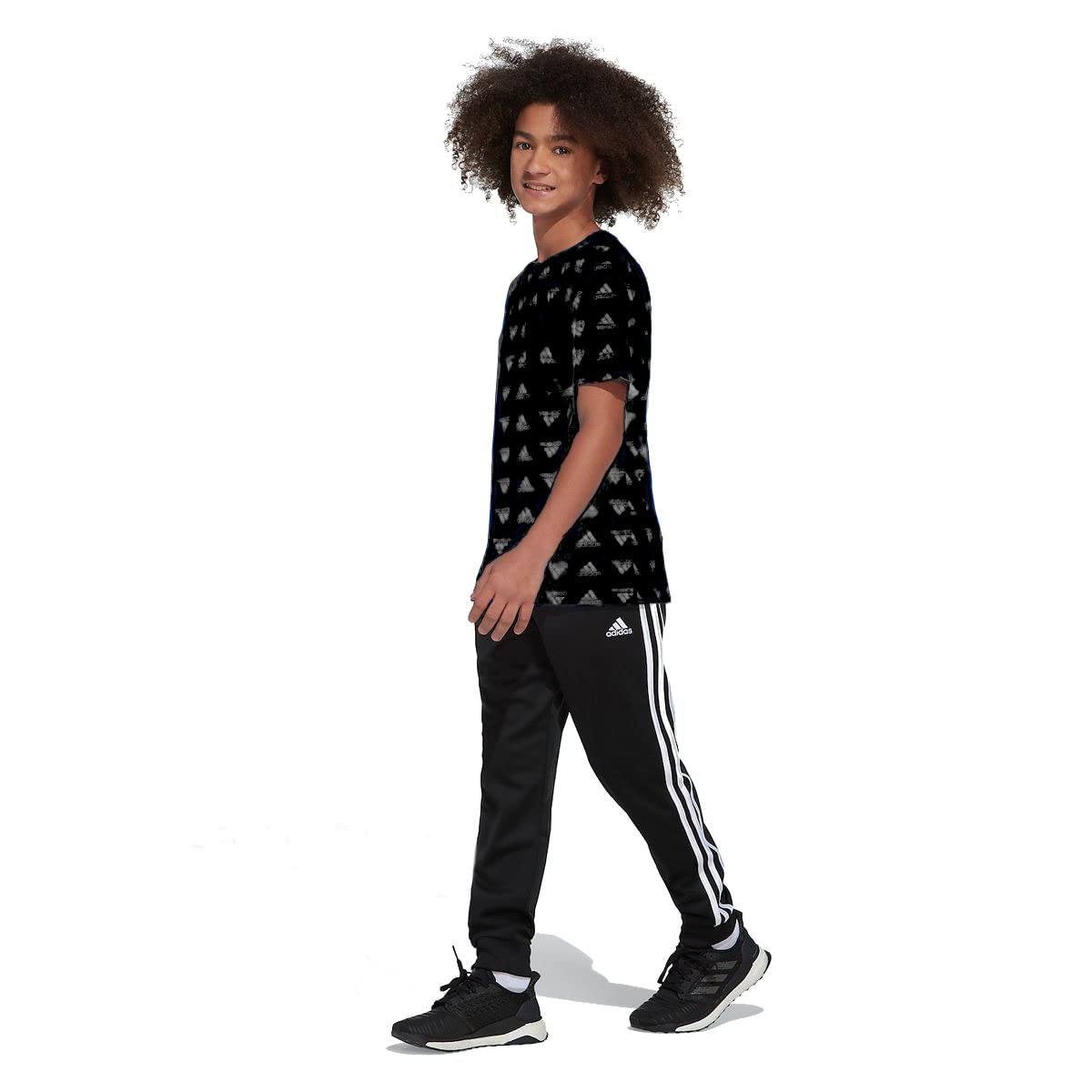 adidas Boys' Brand Love Printed T-Shirt (X-Large, Black/White)