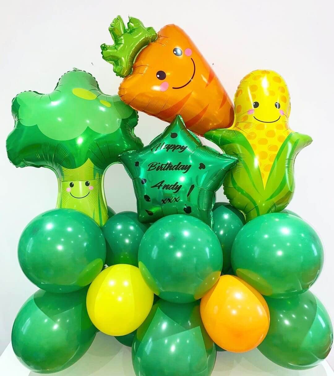 8 Pack Gaint Fruit Vegetable Foil Balloons Cute Helium Mylar Strawberry Grape Banana Orange Corn Carrot Tomato Broccoli Balloons for Theme Birthday Party Decorations Supplies