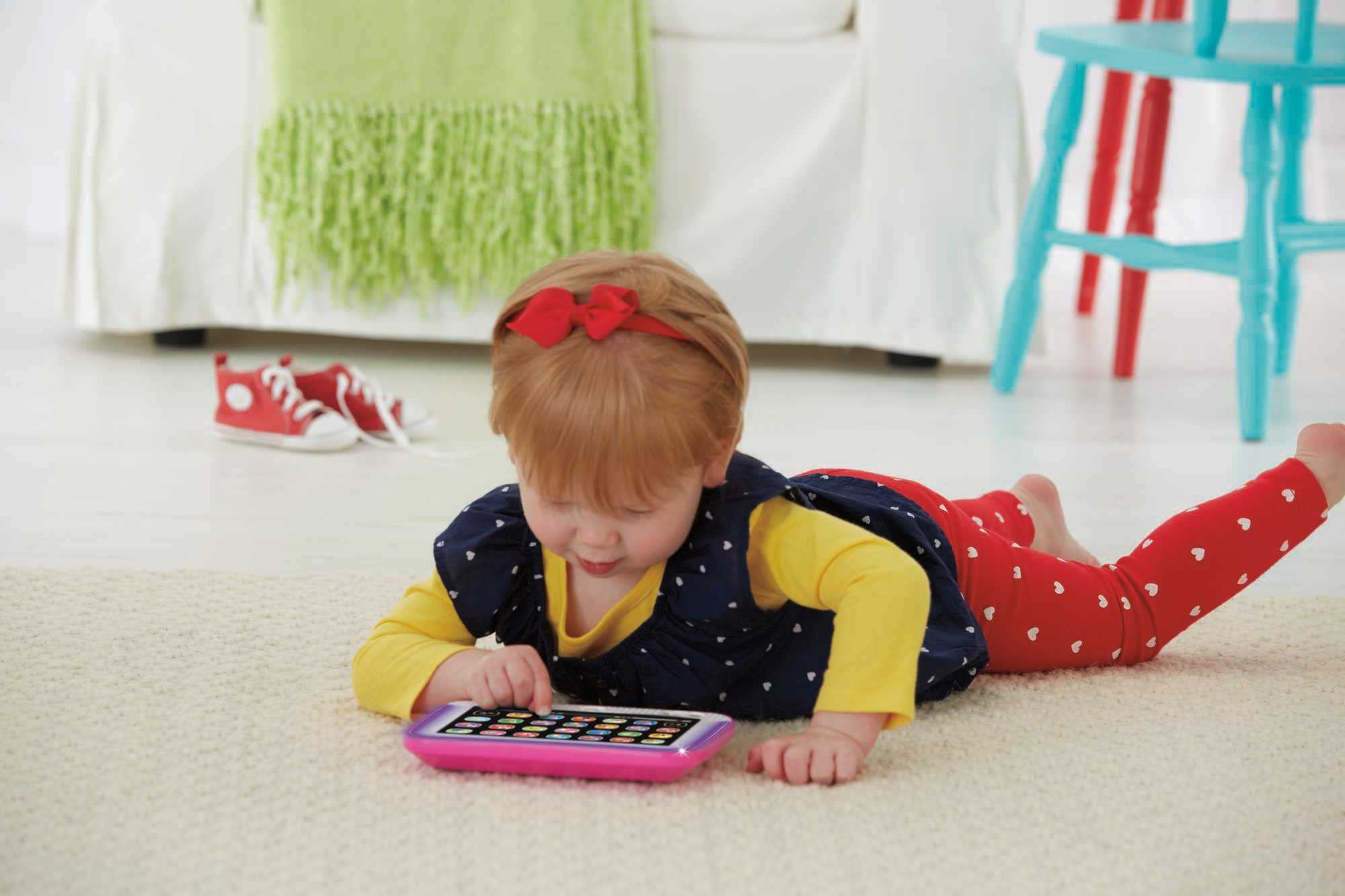 Fisher-Price Toddler Learning Toy Laugh & Learn Smart Stages Tablet with Lights & Music for Early Pretend Play, Pink, for Infants Ages 1+ Years