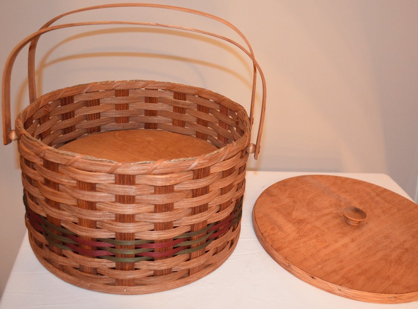 Amish Handcrafted Round Double Pie Basket with Two Swivel Handles, Divider Tray and Lid - Authentic and Collectible Basket Handmade in USA - Natural Basket Colors Which May Vary