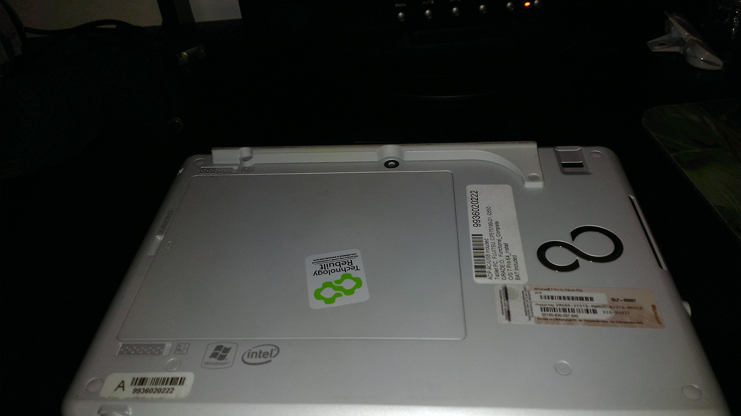 Fujitsu STYLISTIC Q550 10.1" 1280 x 800 LED Net-tablet PC - Atom Z670 1.50 GHz 62GB SSD 2GB RAM Q550-62GB-02
