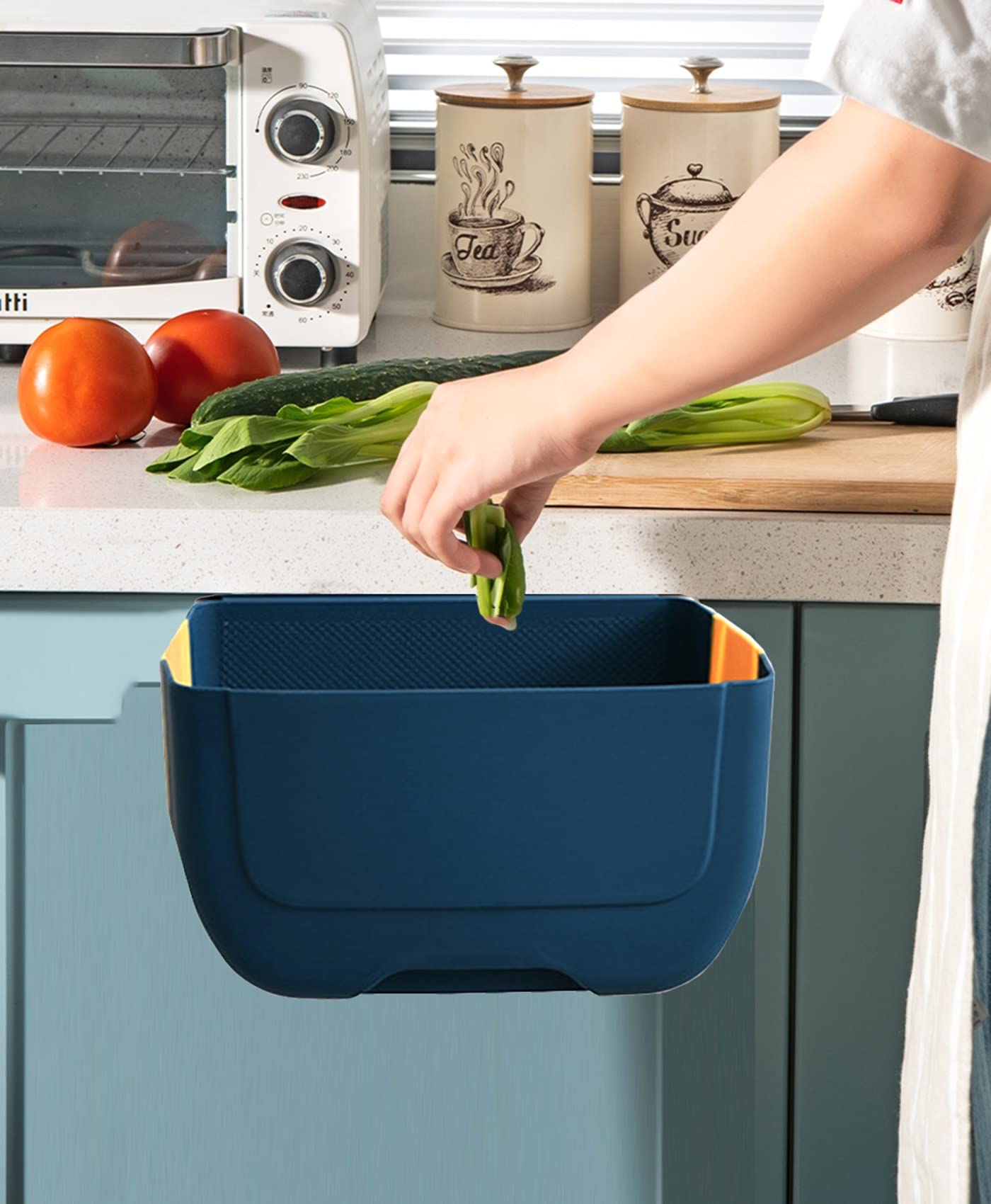 Hanging Kitchen Trash Can,Foldable Waste Bin for Kitchen,Hanging Folding Mini Trash Can for Kitchen Cabinet Door,Collapsible Hang Small Plastic Garbage Can for Cabinet/Car/Bedroom/Bathroom 3L(Blue)