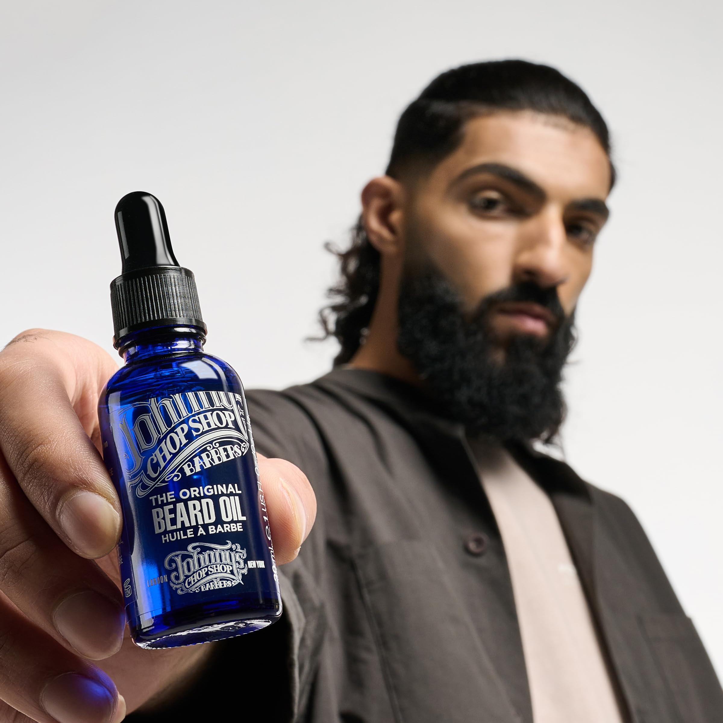 Johnny's Chop Shop Men's Facial Conditioning Beard Oil, Smooth Blend, Natural Oils, Pre/Post Shave 1.01 fl oz (Pack of 1)