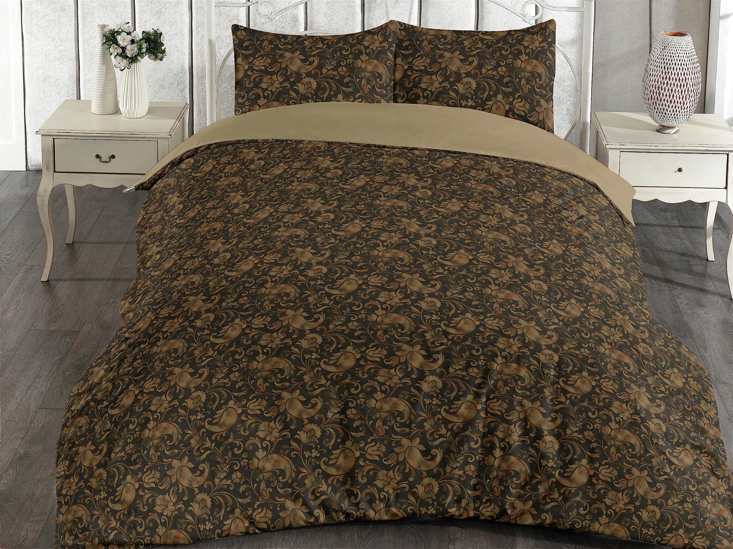 Ambesonne Paisley Themed Duvet Cover Set, Boho Damask Inspired Grunge Flowers Vintage Pattern Print, Reversible 3 Piece Bedding Set with 2 Pillow Shams, King, Charcoal Grey and Dark Khaki