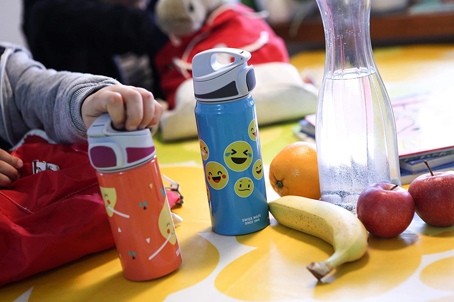 SIGG - Kids Miracle Water Bottle - Lemons - Lightweight Aluminium with Leak-Proof Lid - One Hand Children's Drink Bottle - 13 Oz