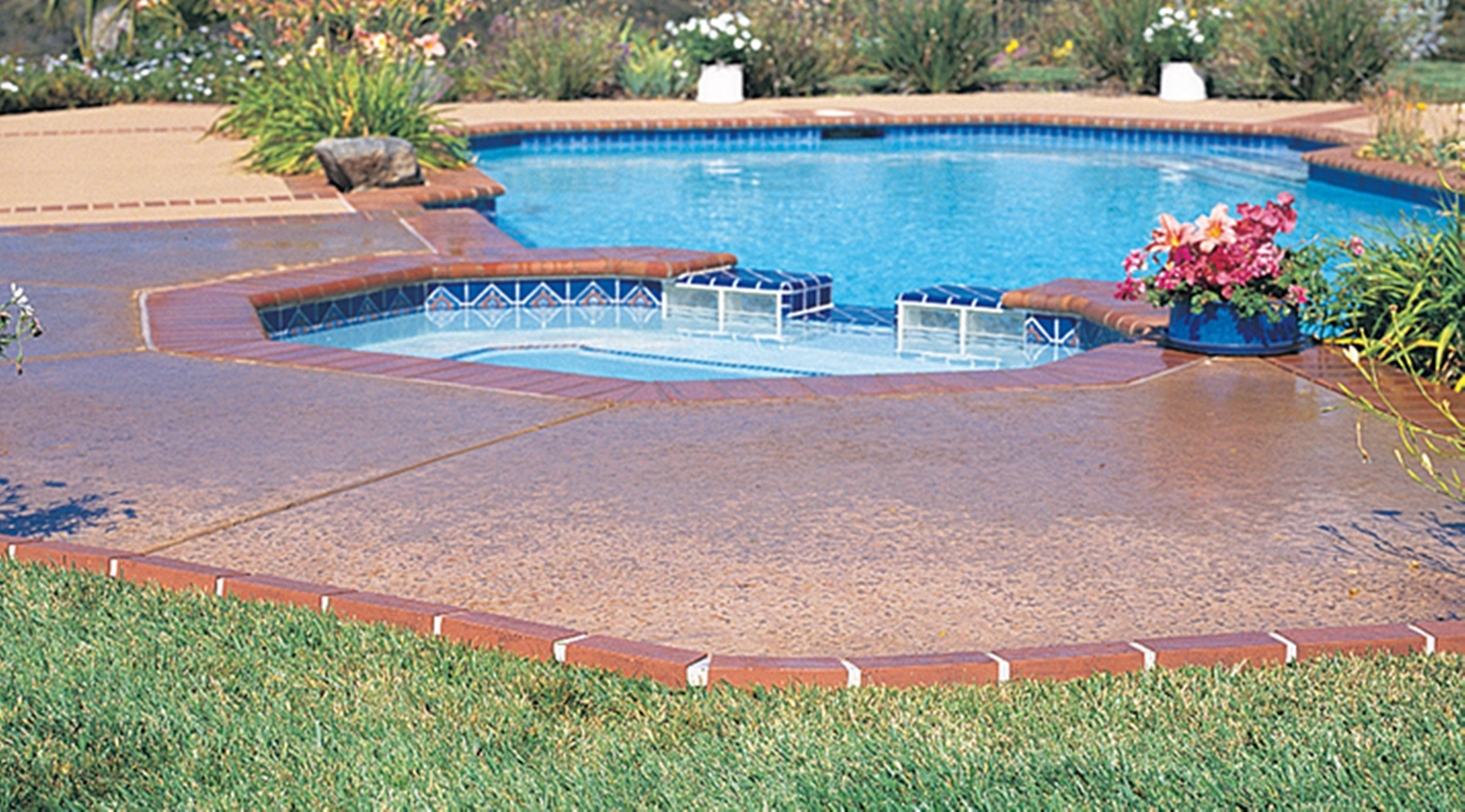 Argee RG825 Lets Edge It Decorative Plastic Brick Edging, no lights, 25 feet, Terra Cotta
