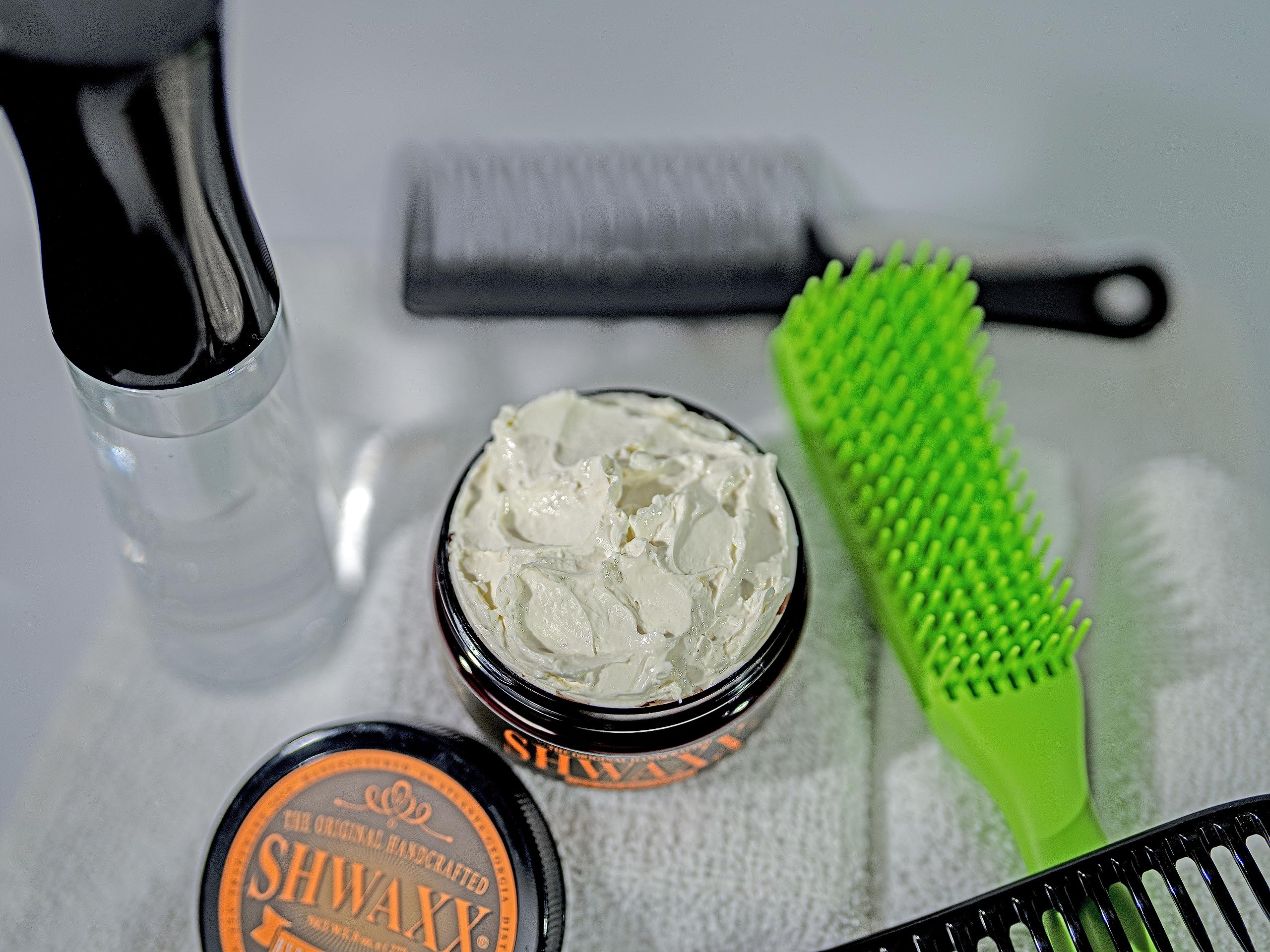 SHWAXX HYDRATE AND STYLE - Creamy Shea-Jojoba Blend - Daily Moisturizer Stying-Aid for Hair and Beard - 8oz
