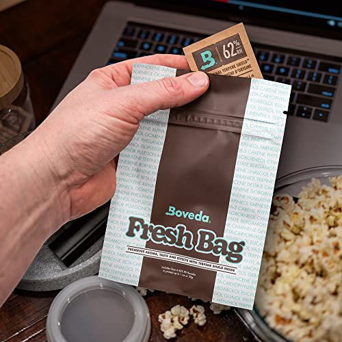 Boveda Fresh Bag Travel Bag for Up To ½ oz – 1 Mylar Bag Preloaded with Boveda 2-Way Humidity Pack 62% RH Size 4 – Humidity Pack in Resealable Bag