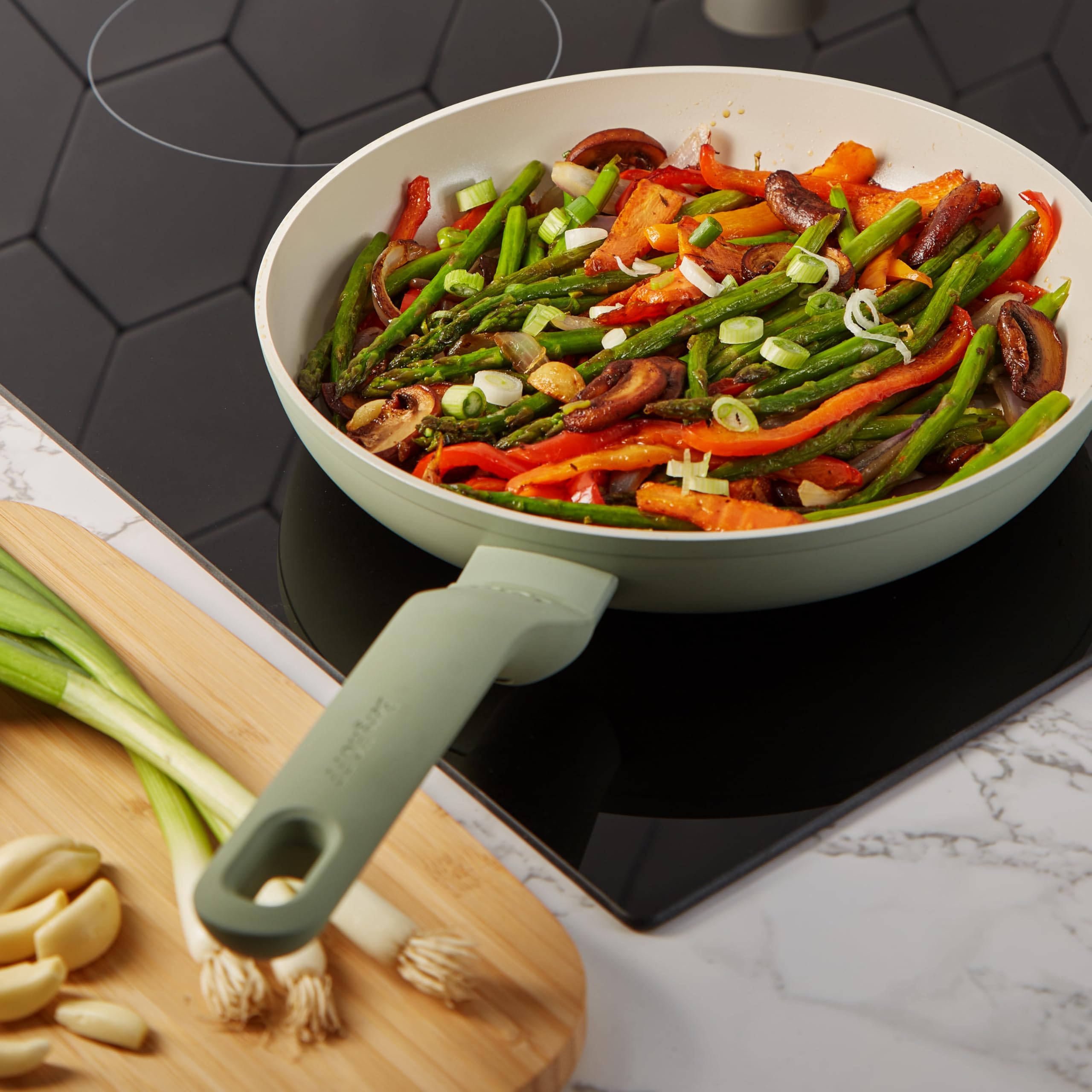 Berghoff Balance Non-stick Ceramic Frying Pan/Skillet 12", Recycled Aluminum, Non-toxic, CeraGreen Nonstick Coating, Stay-cool Handle, Induction Pan, 100% Sustainable, Sage