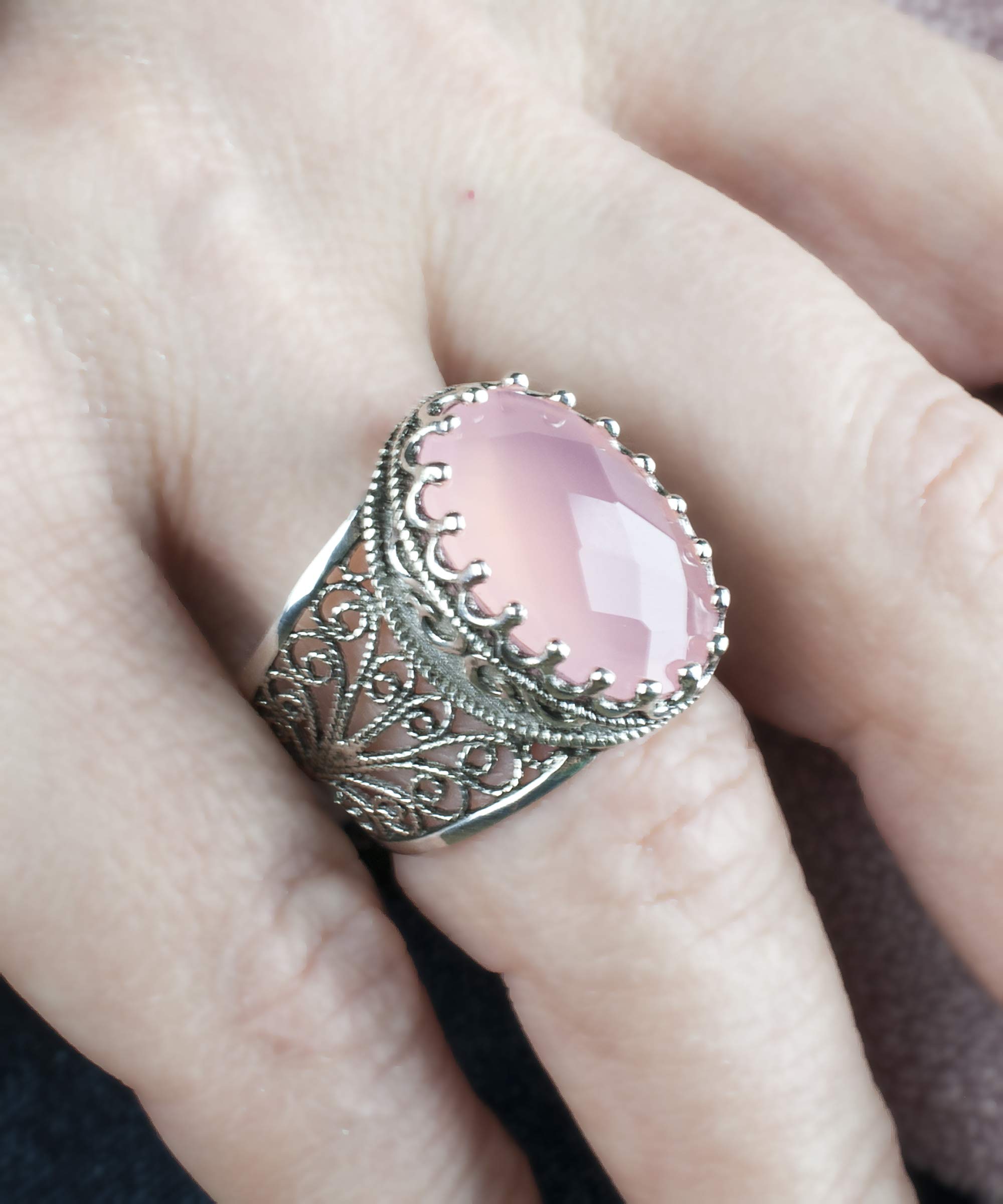925 Sterling Silver Pink Agate Oval Filigree Ring (Size 6-11) (6)