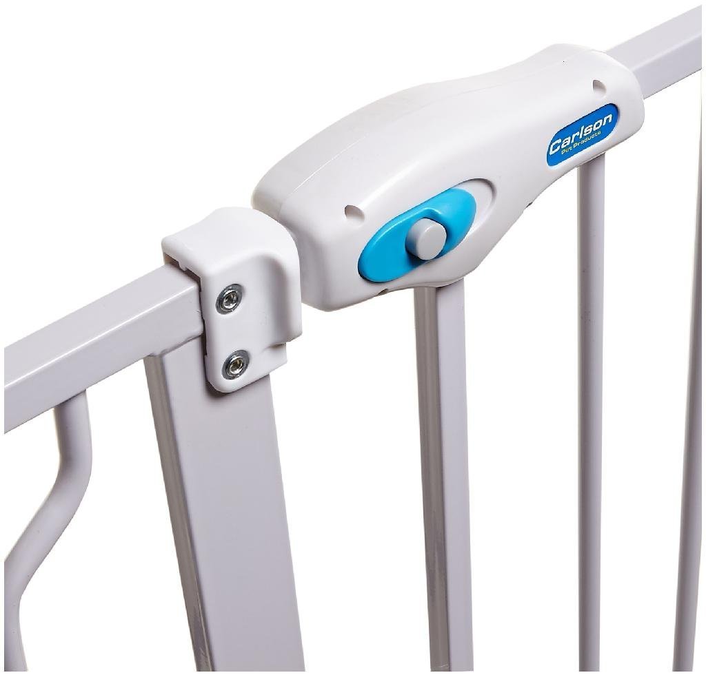 Carlson Pet Products 0934PW/0932PW Extra Wide Walk-Thru Pet Gate with Pet Door White, 29-34Wx30H in