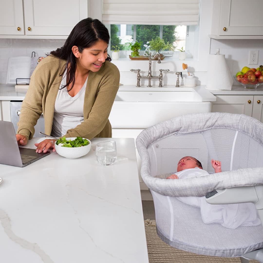 HALO Baby Flex BassiNest, Adjustable Travel Bassinet, Easy Folding, Lightweight with Mattress and Carrying Bag