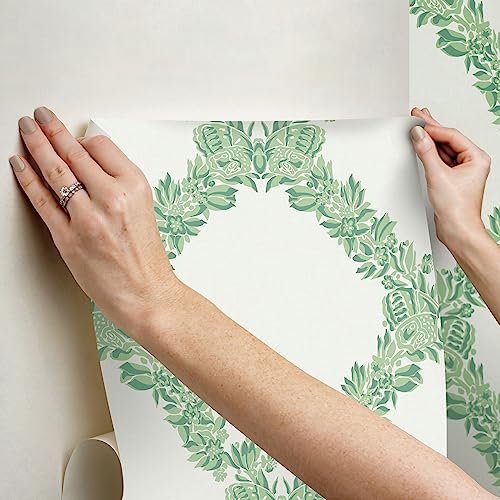Scalamandre Jade Wreath Peel & Stick Wallpaper, Green