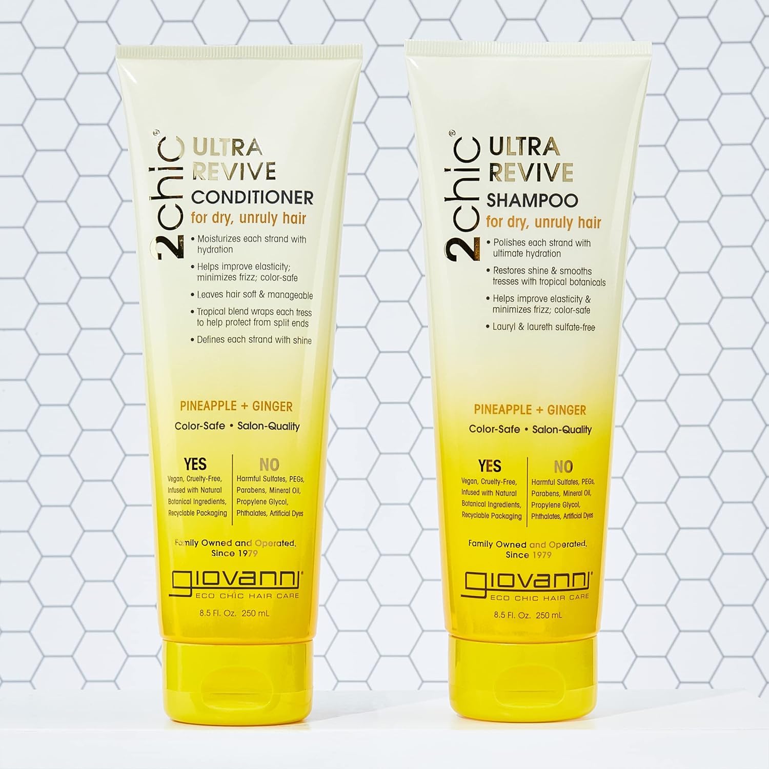 GIOVANNI 2chic Ultra-Revive Conditioner - Moisturizing Conditioner with Pineapple & Ginger, Coconut, Guava, & Aloe Vera Helps Dry Unruly Hair, Paraben Free, Color Safe - 24 oz