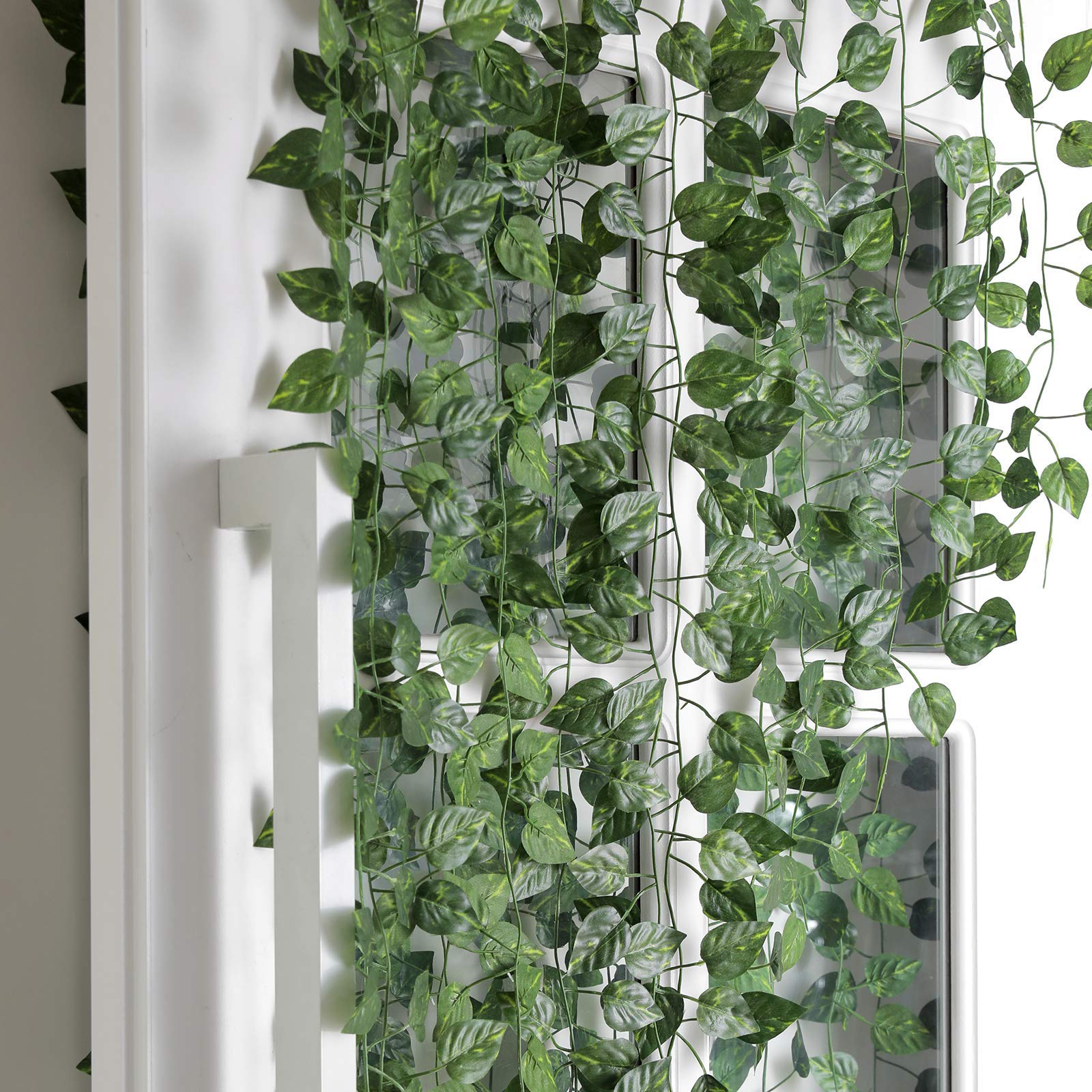 ZHIIHA 12 Strands 90.5 Ft Artificial Scindapsus Leaf Plants Vine Hanging Garland Fake Foliage Plants for Home Kitchen Garden Office Wedding Wall Decoration