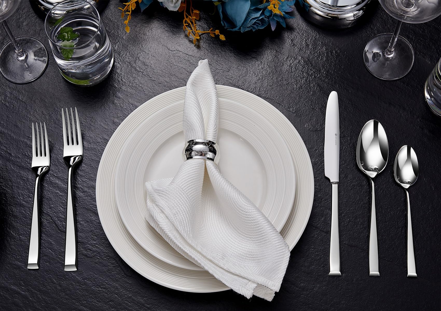 Royalrose Alexander Fine Forks, Set of 4, 18/10 Stainless Steel, Well Made, Dishwasher Safe, Heavy Duty Fork (8.1" Dinner Fork)