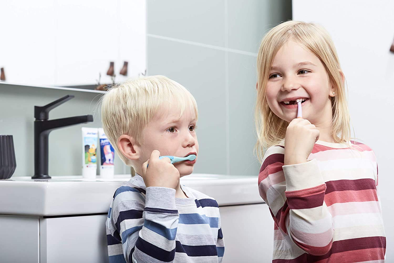 Jordan* Step 2 Kids Toothbrush,Soft Bristles, BPA Free, Pack of 2 toothbrushes for Age 3-5 Years Children