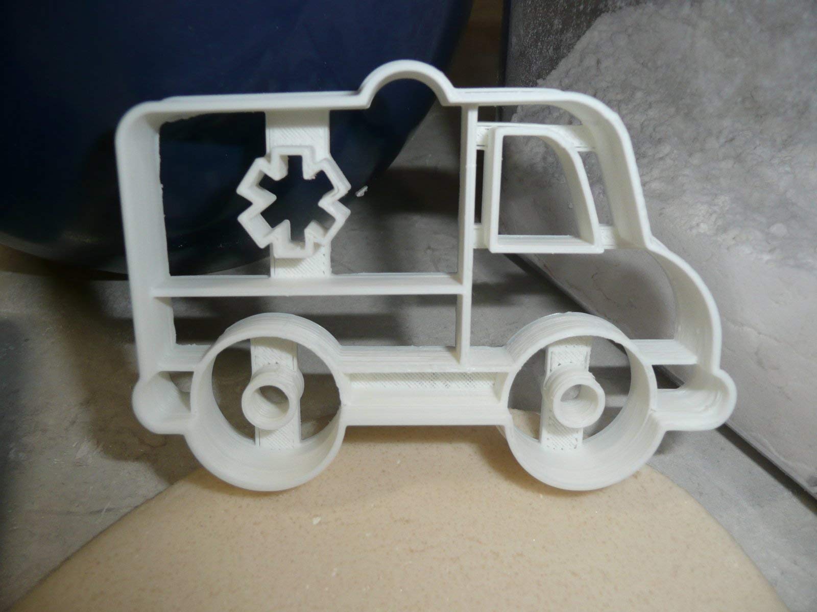 AMBULANCE VEHICLE EQUIPMENT EMERGENCY MEDICAL SERVICES EMT EMS COOKIE CUTTER USA PR2605