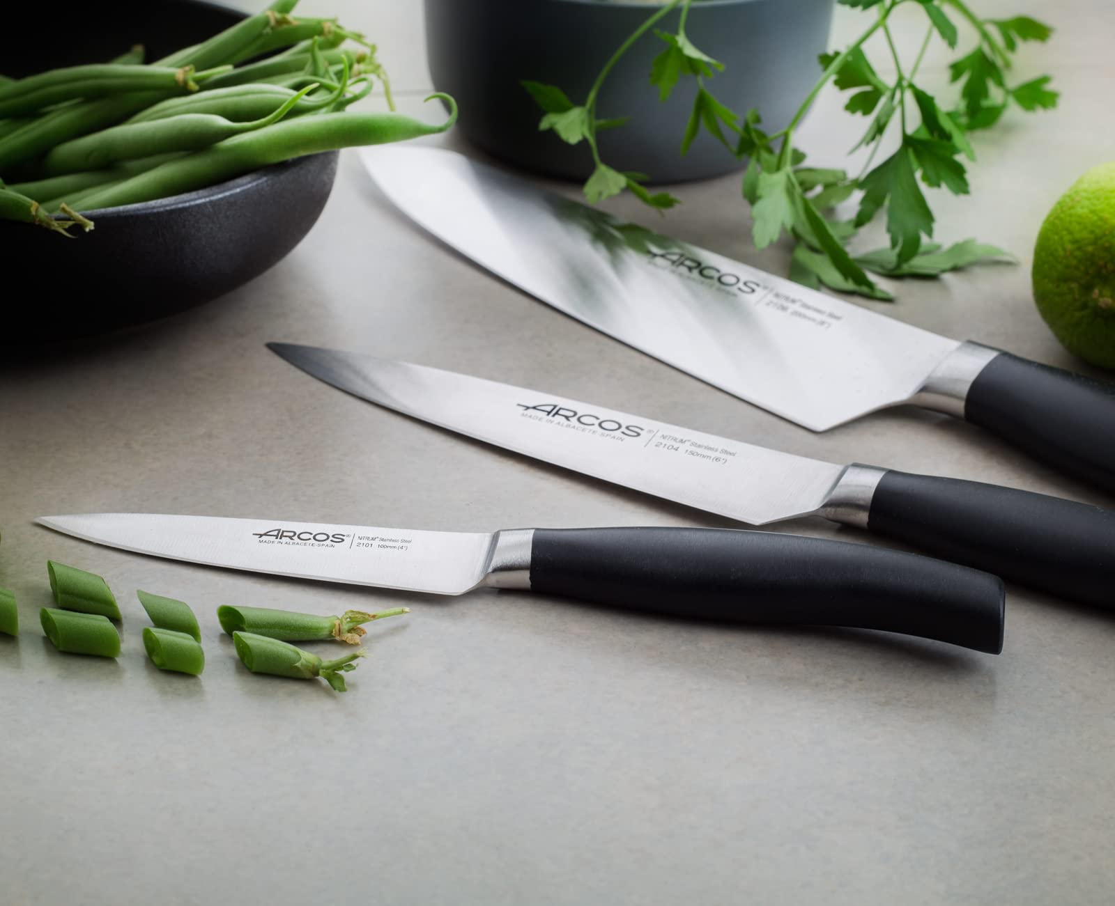 ARCOS Forged Kitchen Knife Set 3 Pieces (Paring Knife + Kitchen Knife + Chef's Knife). Stainless Steel Forged Nitrum. Polypropylene POM Handle. Series Clara. Black Color