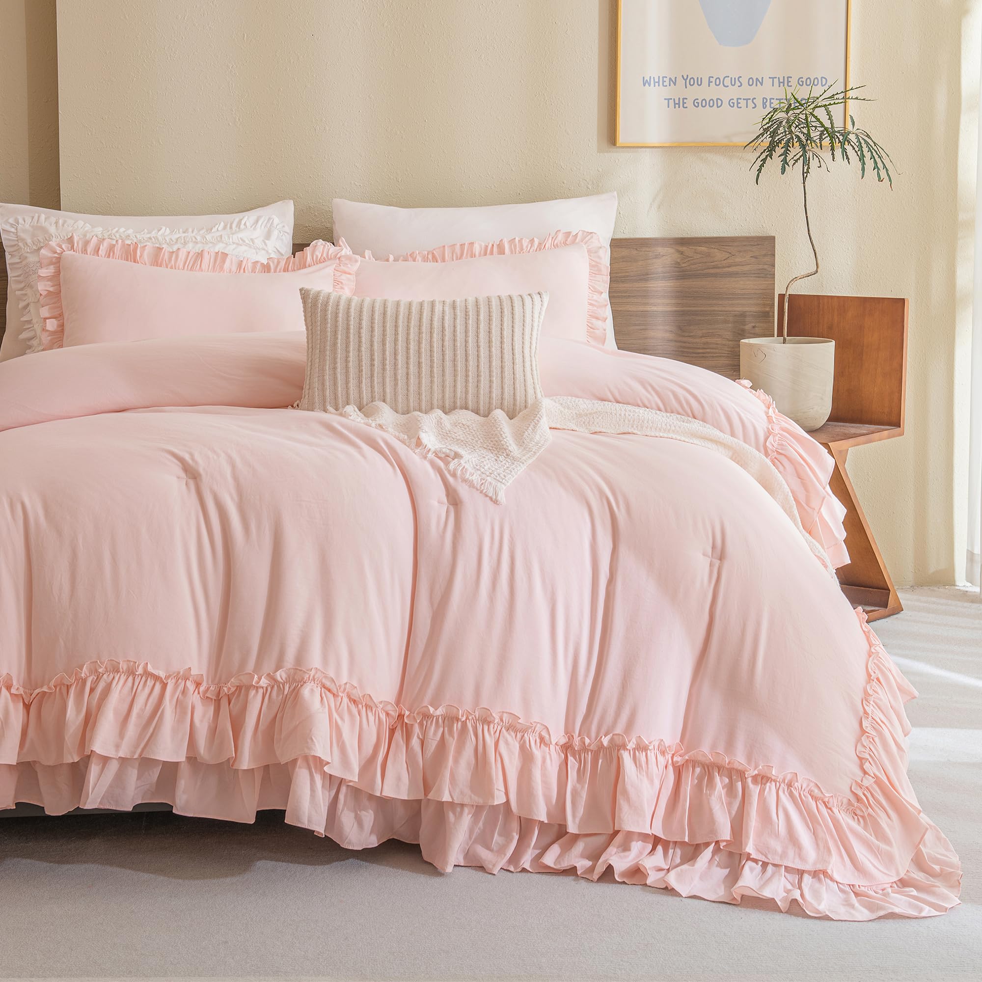 QSH Pink Comforter Set Queen Size, 3 Pieces Pink Ruffle Shabby Boho Chic Comforter Queen Size for Bed, Vintage Ultra Soft Lightweight Microfiber Farmhouse Bedding Set for Girls Women