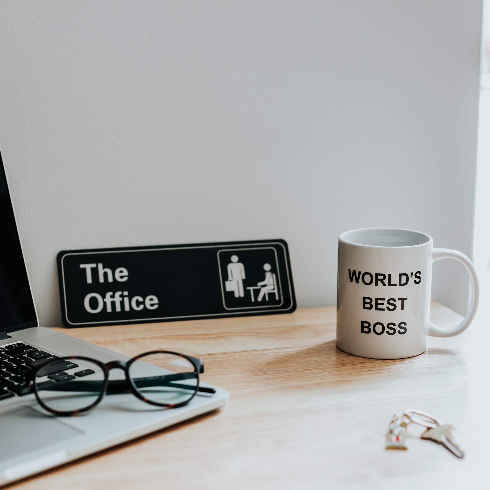 Alpha Awards WORLD'S BEST BOSS Coffee Mug, Double Sided Imprint, 11 OZ Ceramic Mug For The Office