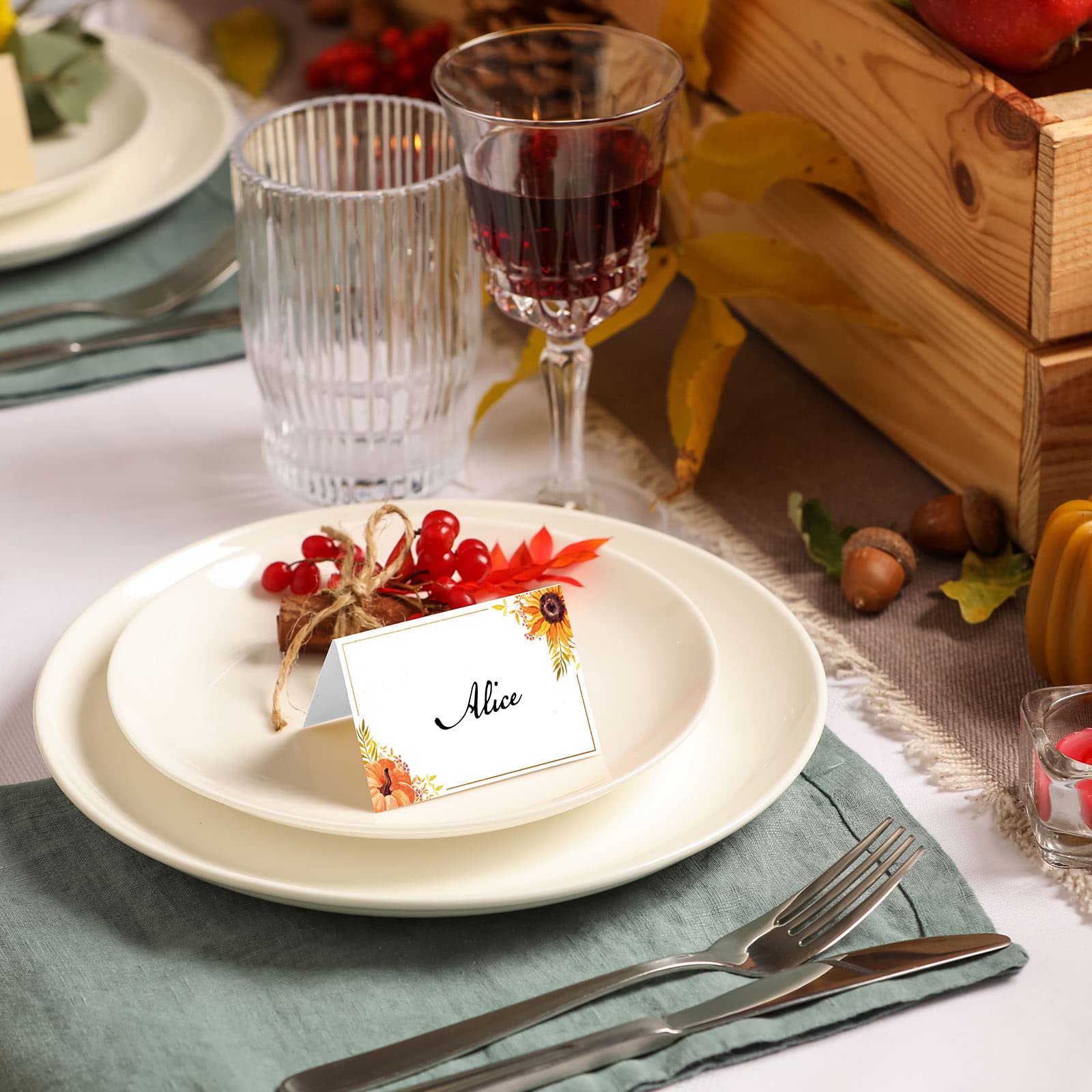 Whaline Thanksgiving Place Cards 50Pcs Autumn Fall Table Tent Place Cards Foil Gold Sunflower Pumpkin Seating Name Escort Card Folded Seat Assignment Setting Label for Wedding Baby Shower Party