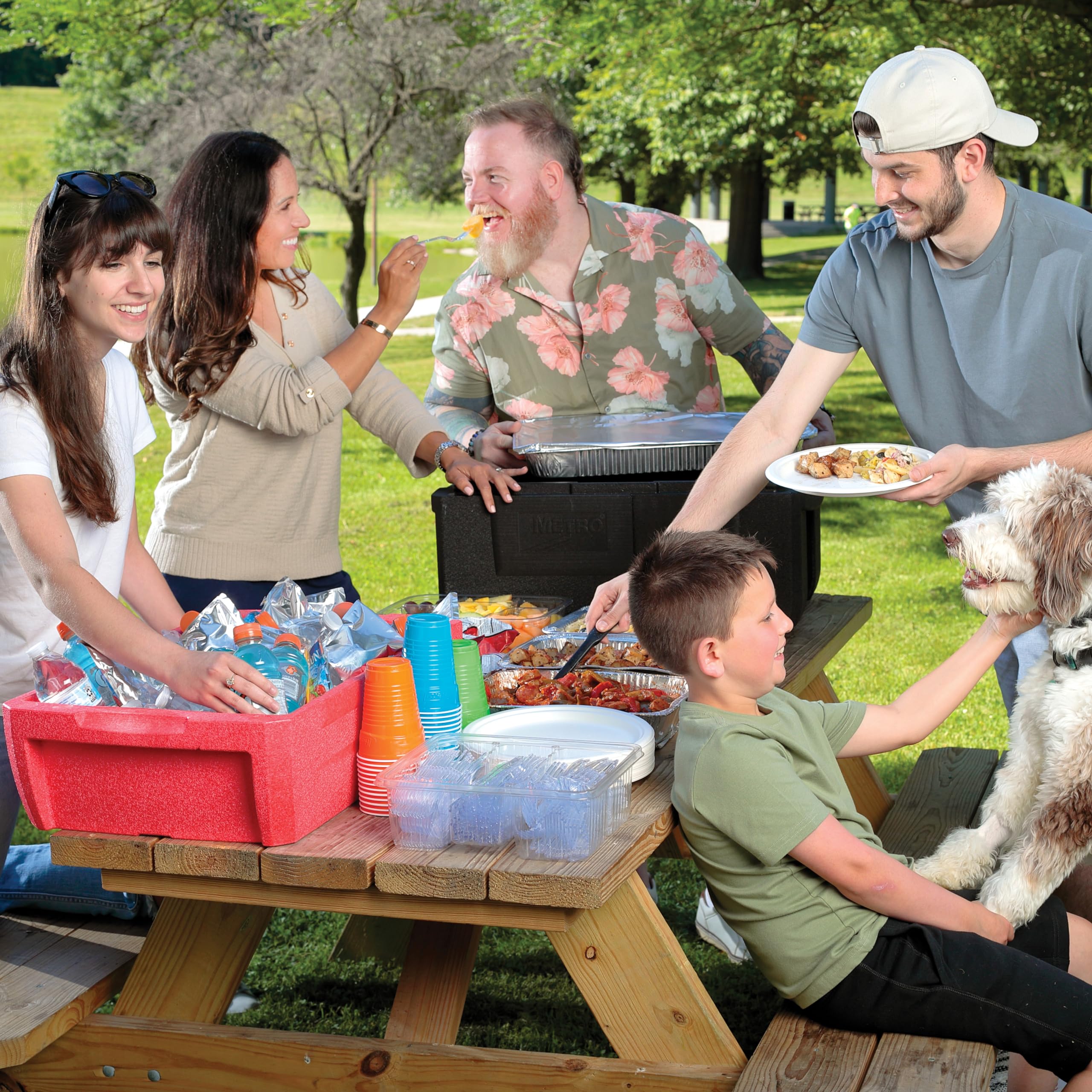 Metro Mightylite ML180XL Top Load Insulated Food Carrier - Professional-Grade Multipurpose Pan Carrier, Insulated Cooler and Food Warmer with Extra Capacity Lid - 45 qt or 5 Pan Capacity