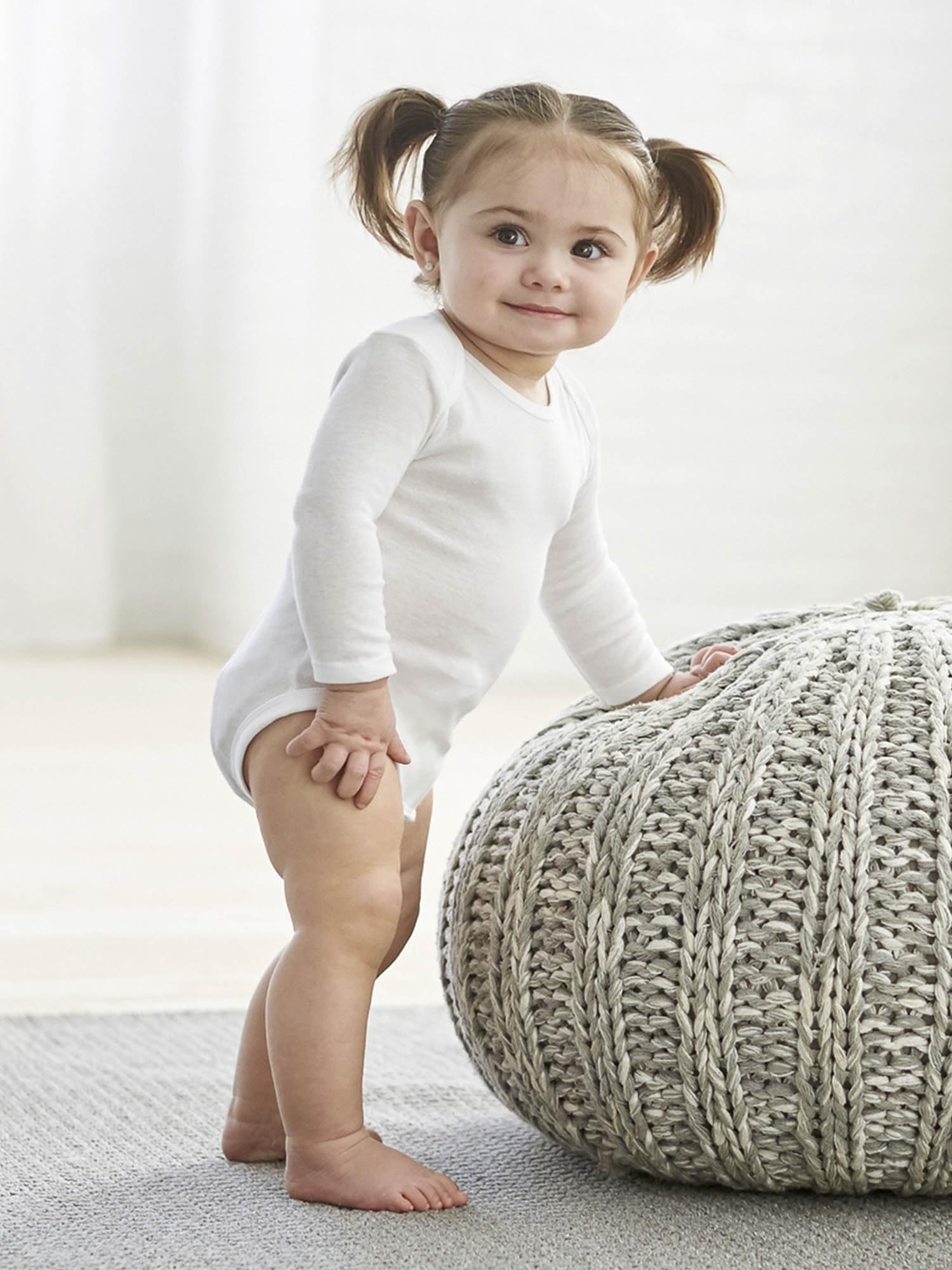Gerber Unisex Baby Multi-Pack Long-Sleeve Onesies Bodysuit Mitten Cuff Sizes 6-Pack White 6-9 Months
