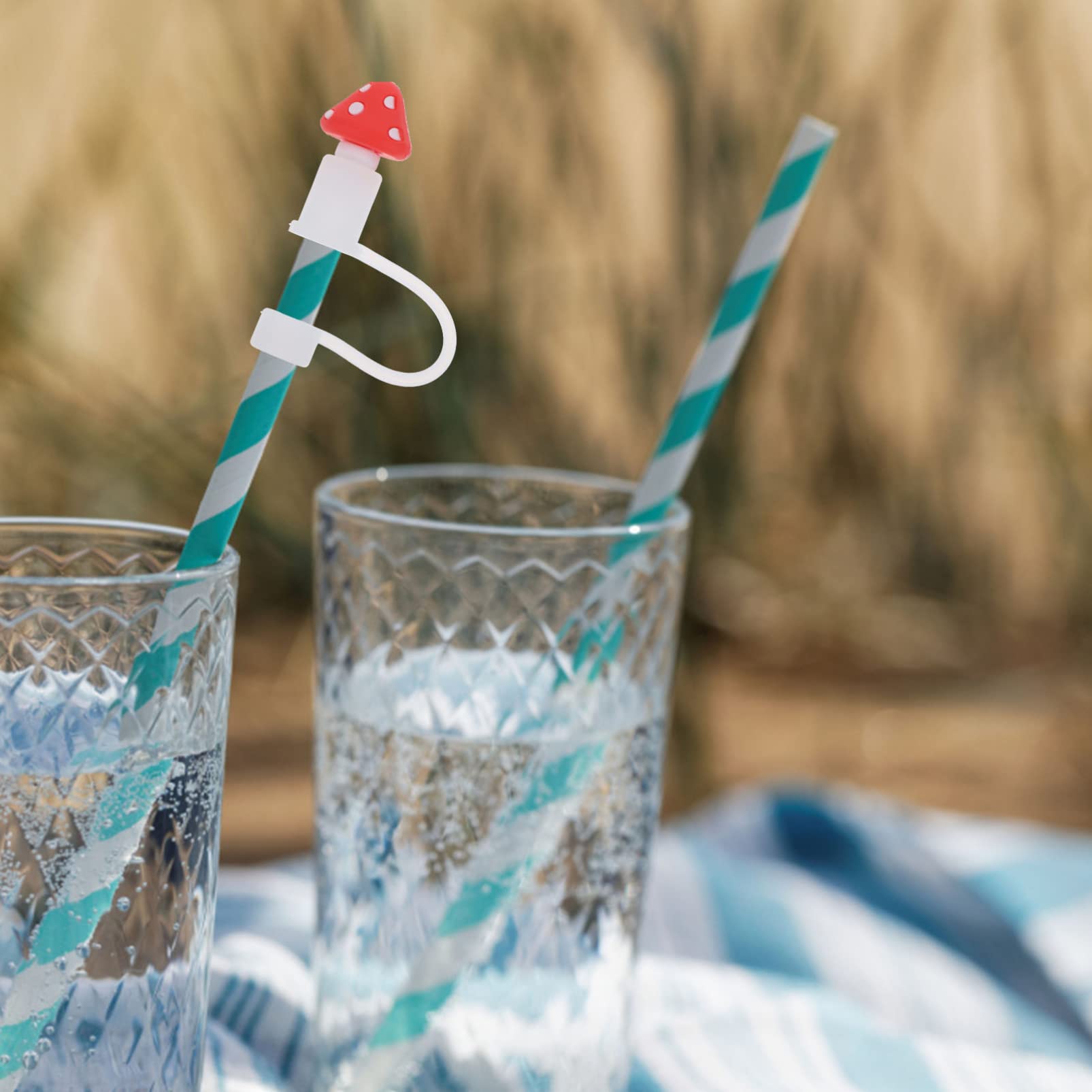 ABOOFAN 2pcs Silicone Straw Caps Mushroom Straw Tip Plugs Reusable Straw Tip Covers Cute Straw Topper Leak-proof Straw Caps for 6-8mm Straws Party Supplies