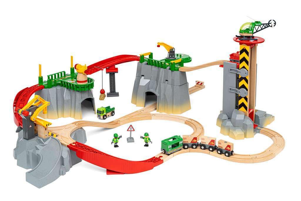 BRIO World 36010 Cargo Mountain Set | 49 Piece Wooden Train Set Toy for Kids Age 3 & Up | Dynamic Play Experience | FSC-Certified Materials | Great Addition to Existing Train Sets