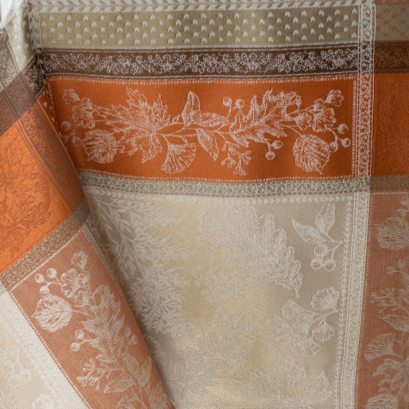 Benson Mills Heirloom Harvest Yarn Dyed Jacquard Fabric Table Cloth, Fall, Harvest and Thanksgiving Tablecloth (60" X 84" Rectangular, Heirloom Harvest)