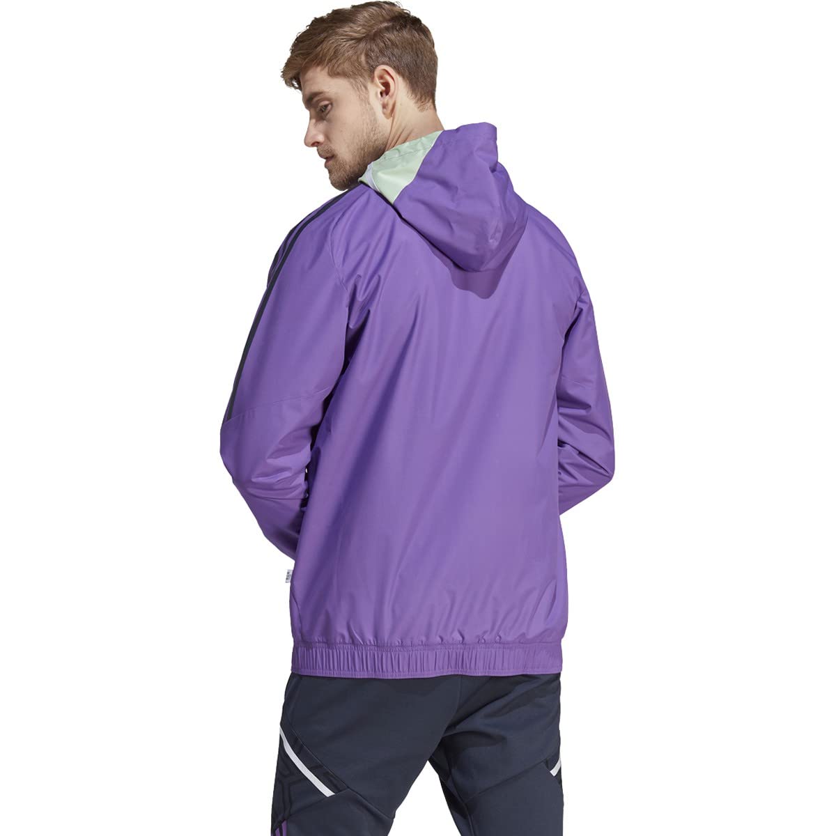 adidas MEN'S REAL MADRID 22/23 TRAINING ALL WEATHER J (ACTIVE PURPLE,MEDIUM)