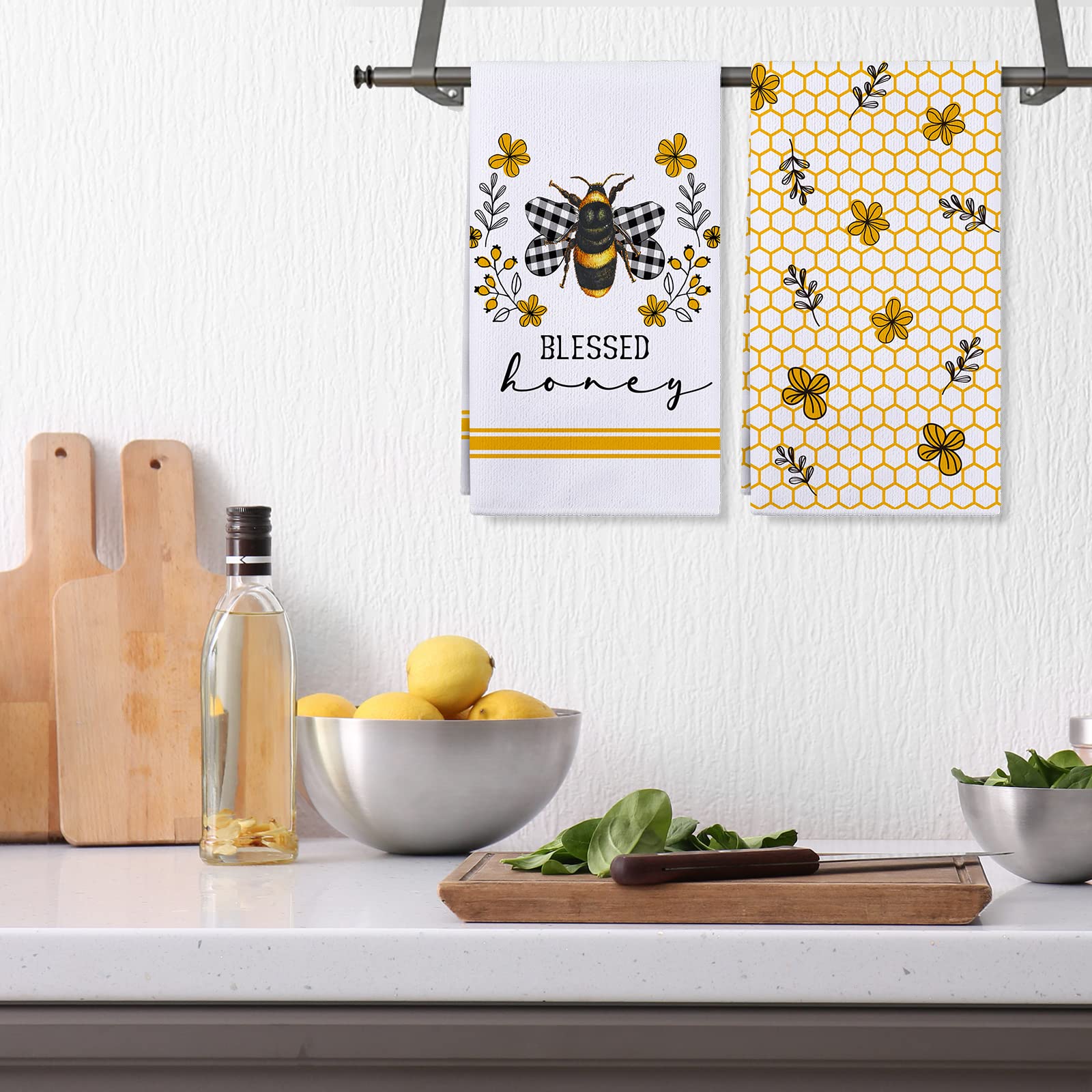AnyDesign 4 Pcs Honey Bee Kitchen Dish Towel Summer Bumblebee Hand Towels Honeycomb Dishcloth Sweet As Honey Tea Towel Farmhouse Bee Themed Decor Drying Towel for Bathroom Kitchen Cooking, 18 x 28 in