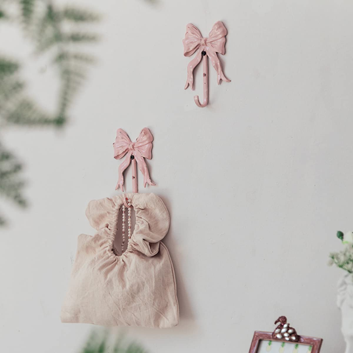 BOOMLATU Shabby Chic Large Wall Mounted Bow Coat Hook,Decorative Pink Wall Hook for Scarf, Bag, Towel, Hat etc for Living Room Kitchen Bathroom Office Pack of 3