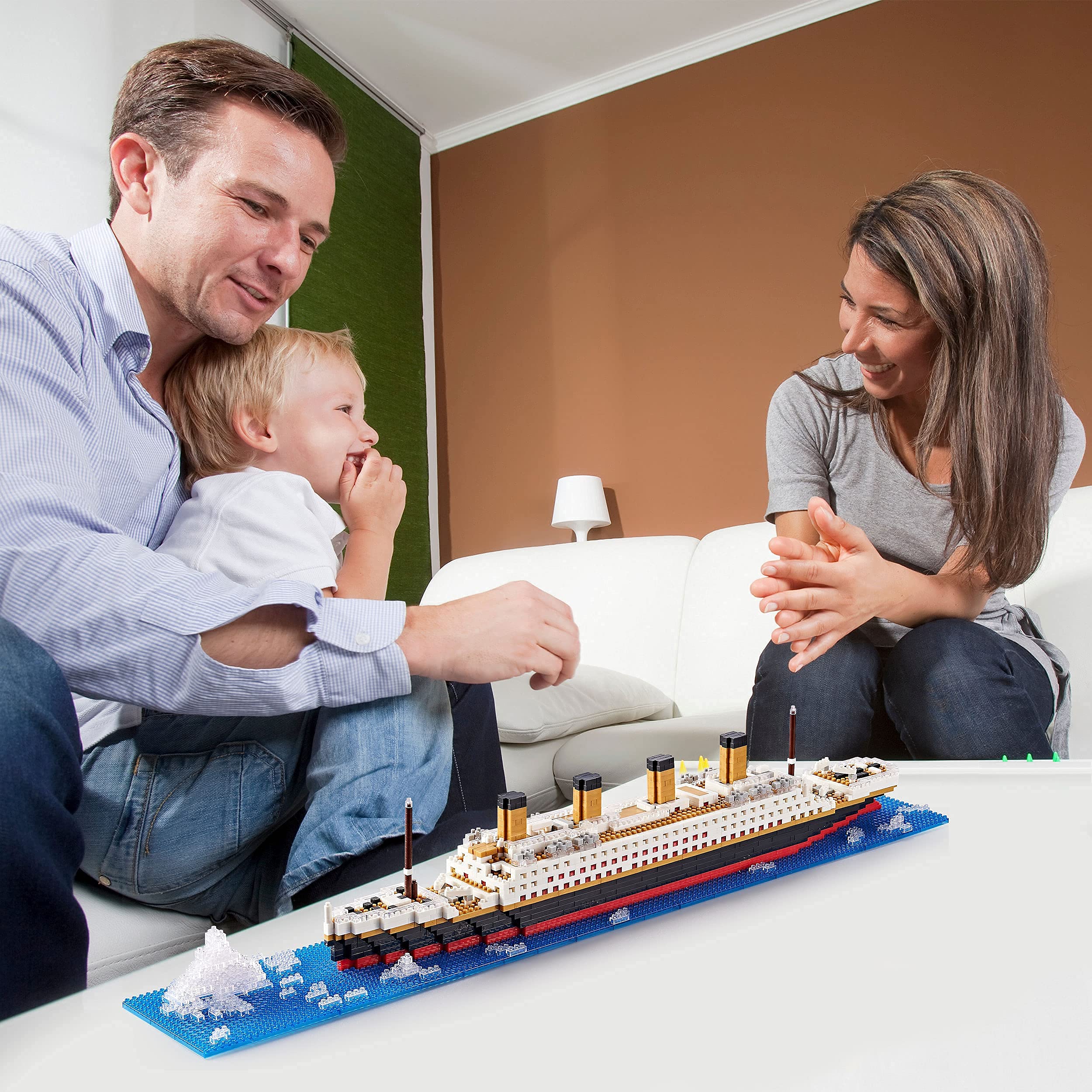DAFDAG Titanic Large Size Mini Building Blocks Building Kit for DIY Mini Building Blocks and Toy Gifts for Adults or 14+ Kids (1872 Pieces)