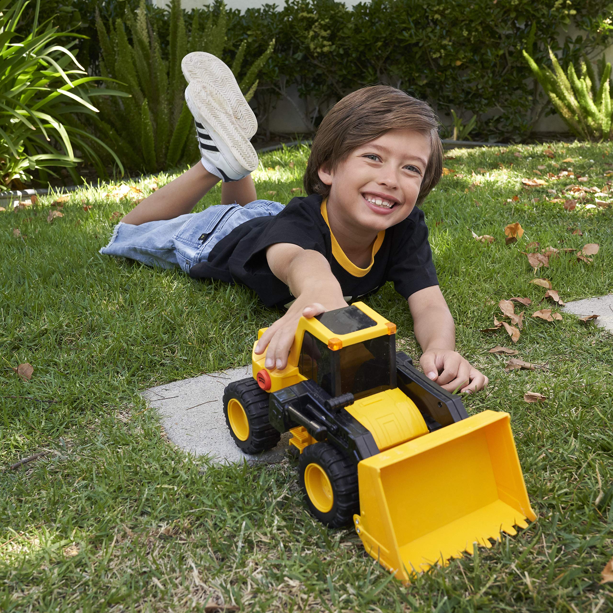 CAT Construction Toys, Construction 11.5" Power Haulers Wheel Loader, Realistic Lights & Sounds, Motion Drive Technology, Working Features, and Interactive Play for Ages 3+