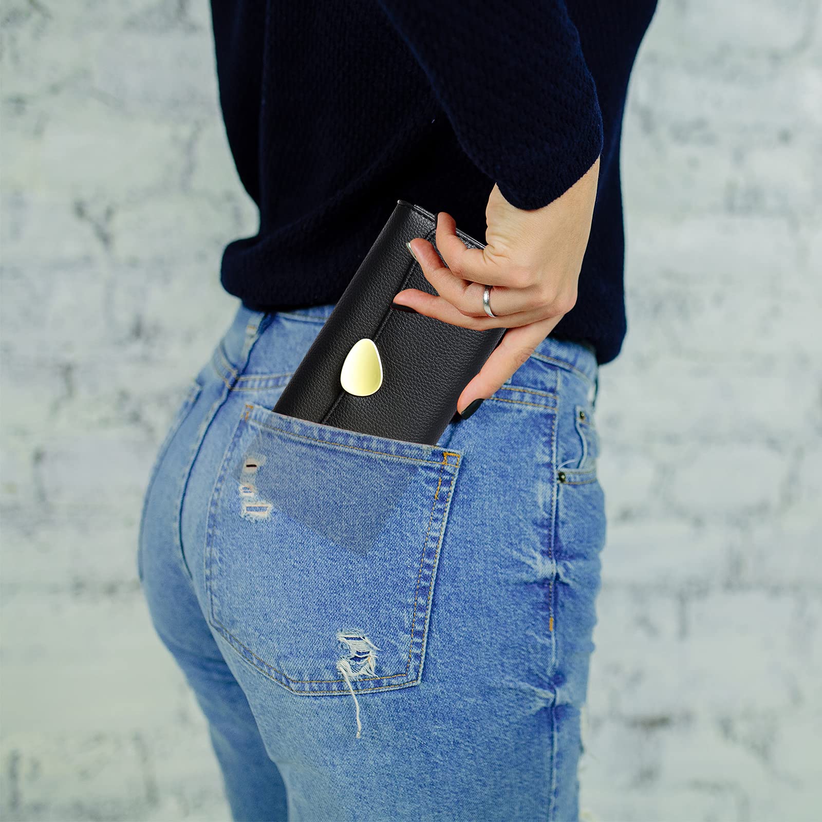 OYATON Clutch Wallets for Women, Soft Faux Leather Women Wallet with Phone Holder Zip Coin Pocket and Cute Leaf Shaped Snap Closure (Black)