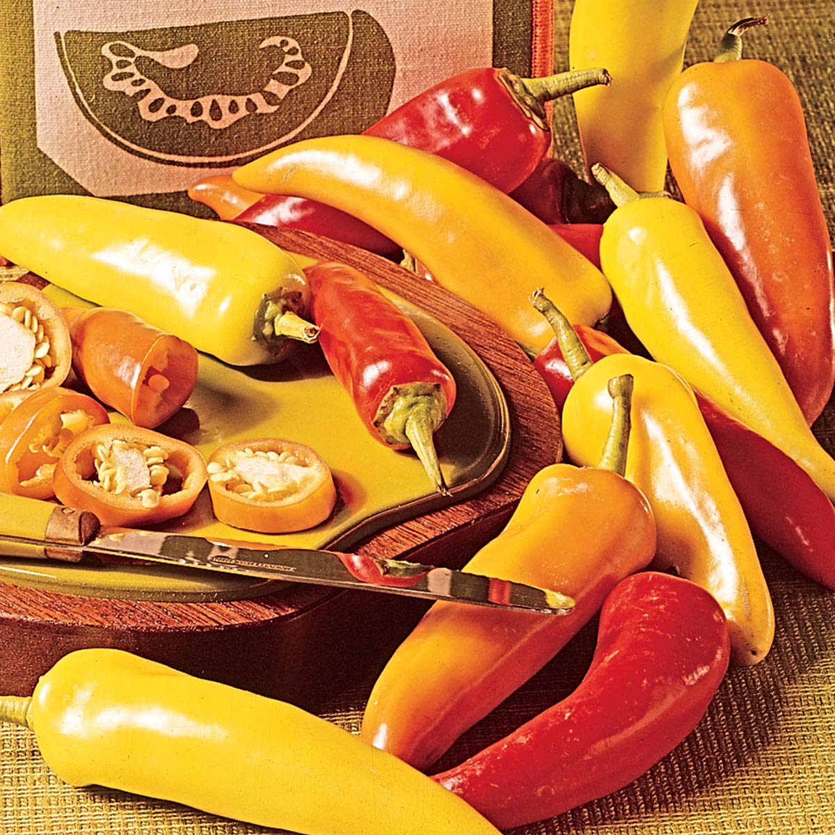 Burpee Hungarian Wax Hot Pepper Seeds 100 seeds