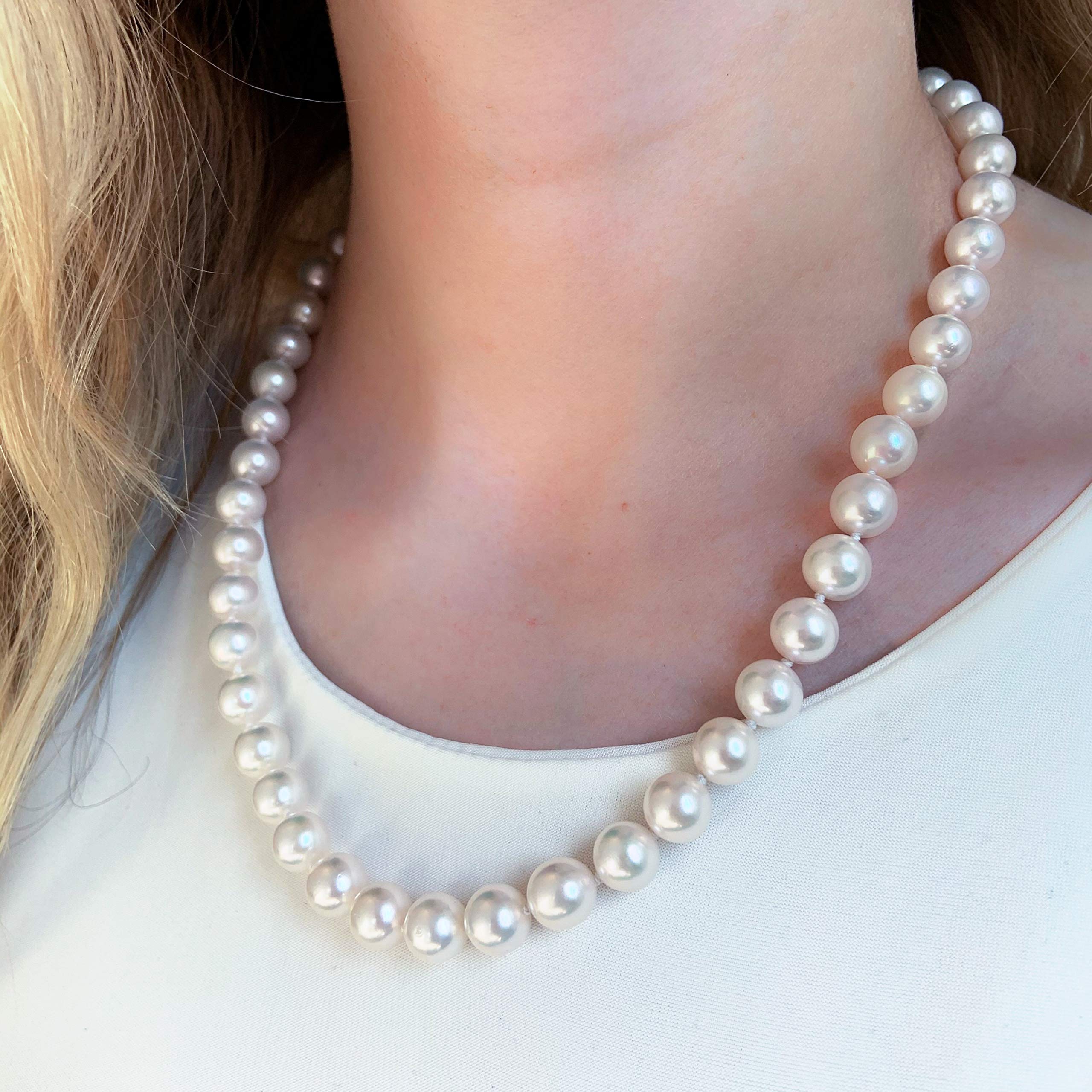 Abbie+Cleo Cultured Freshwater Oval White Pearl Strand Necklace with Sterling Silver Ball Clasp (10-11mm), 18in