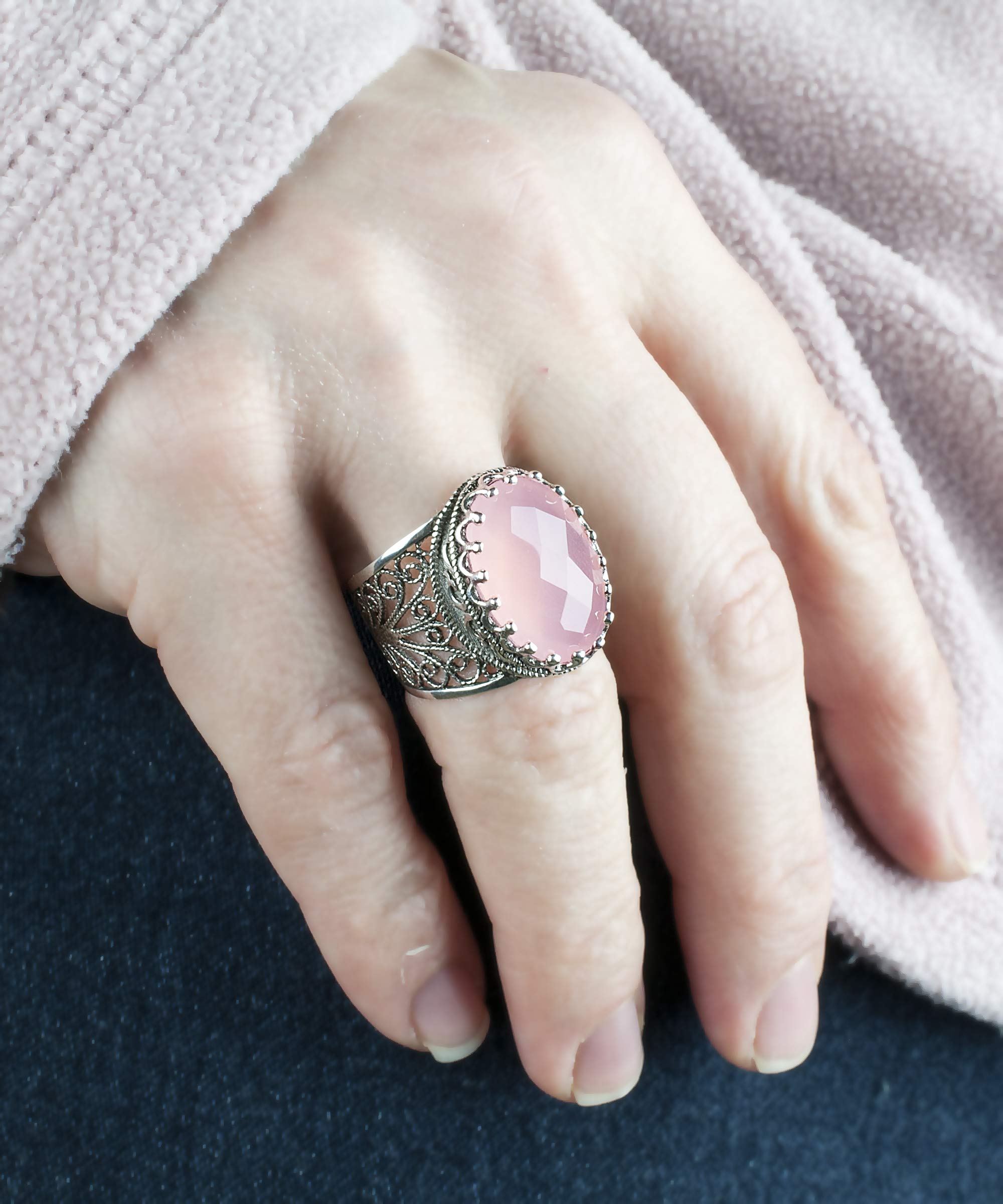 925 Sterling Silver Pink Agate Oval Filigree Ring (Size 6-11) (6)