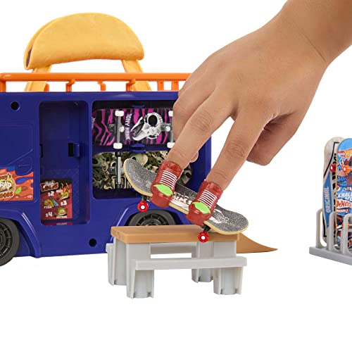 Hot Wheels Skate Taco Truck Play Case, Portable Fingerboard Skate Set with 1 Exclusive Board, 1 Pair of Removable Skate Shoes & Storage