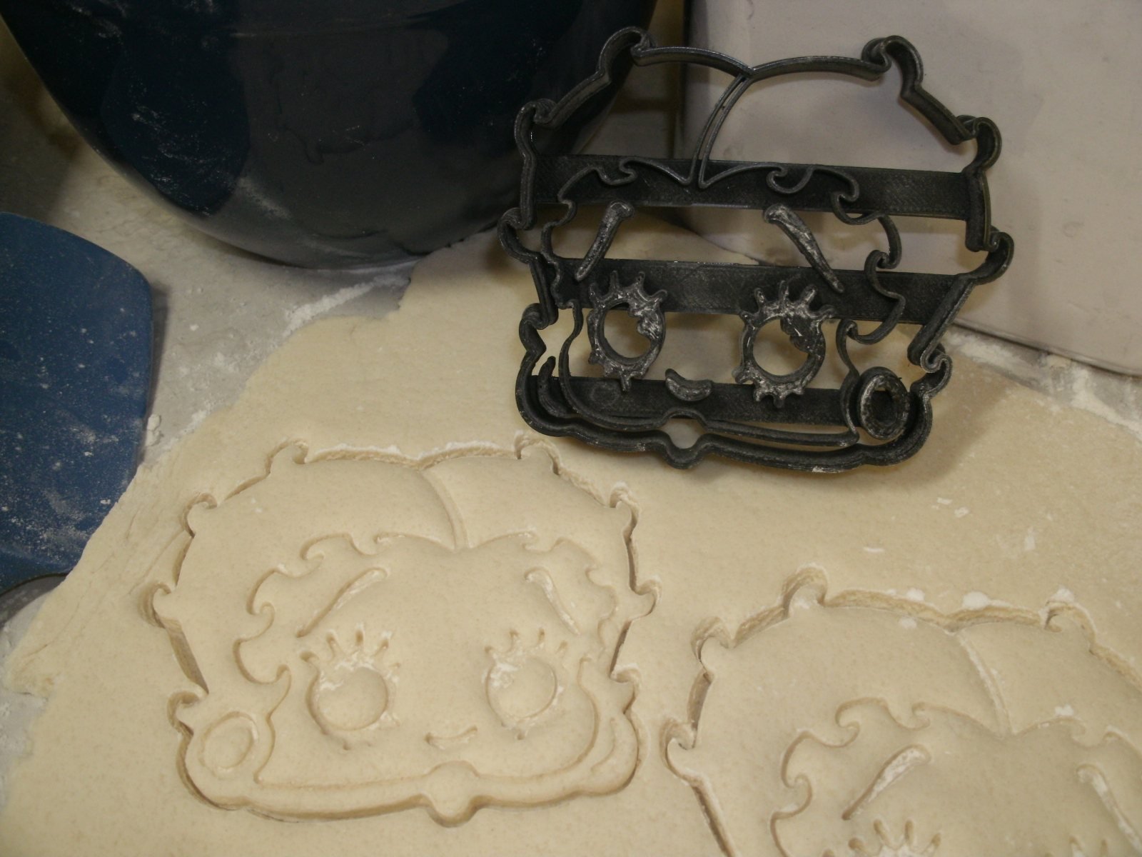 BETTY BOOP TV SHOW BLACK AND WHITE CARTOON CHARACTER COOKIE CUTTER MADE IN USA PR772